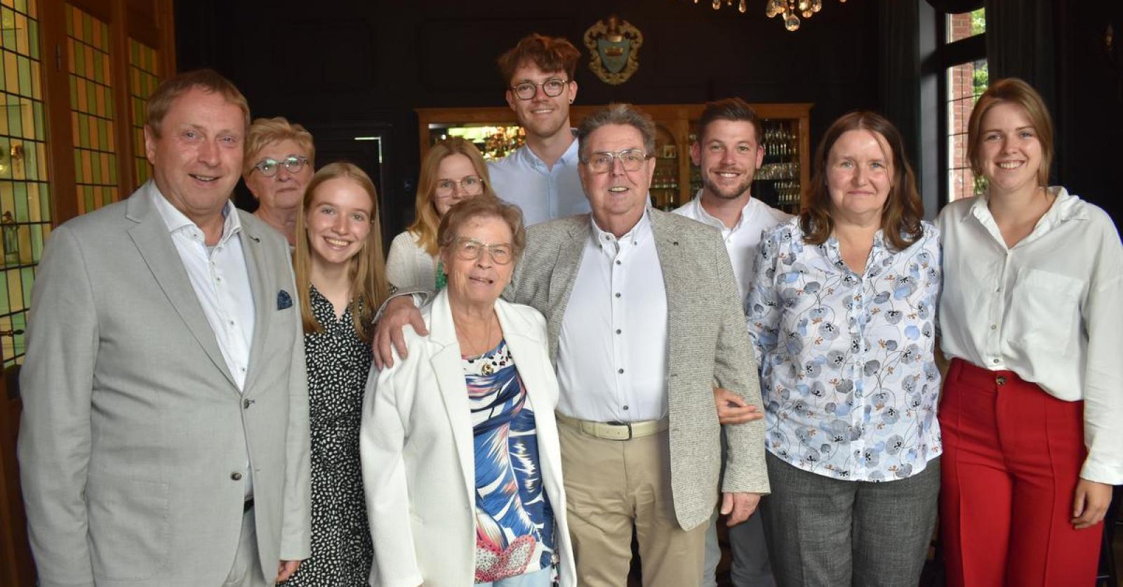 Diamanten huwelijksliefde tussen Eric en Aline uit Assebroek - KW.be