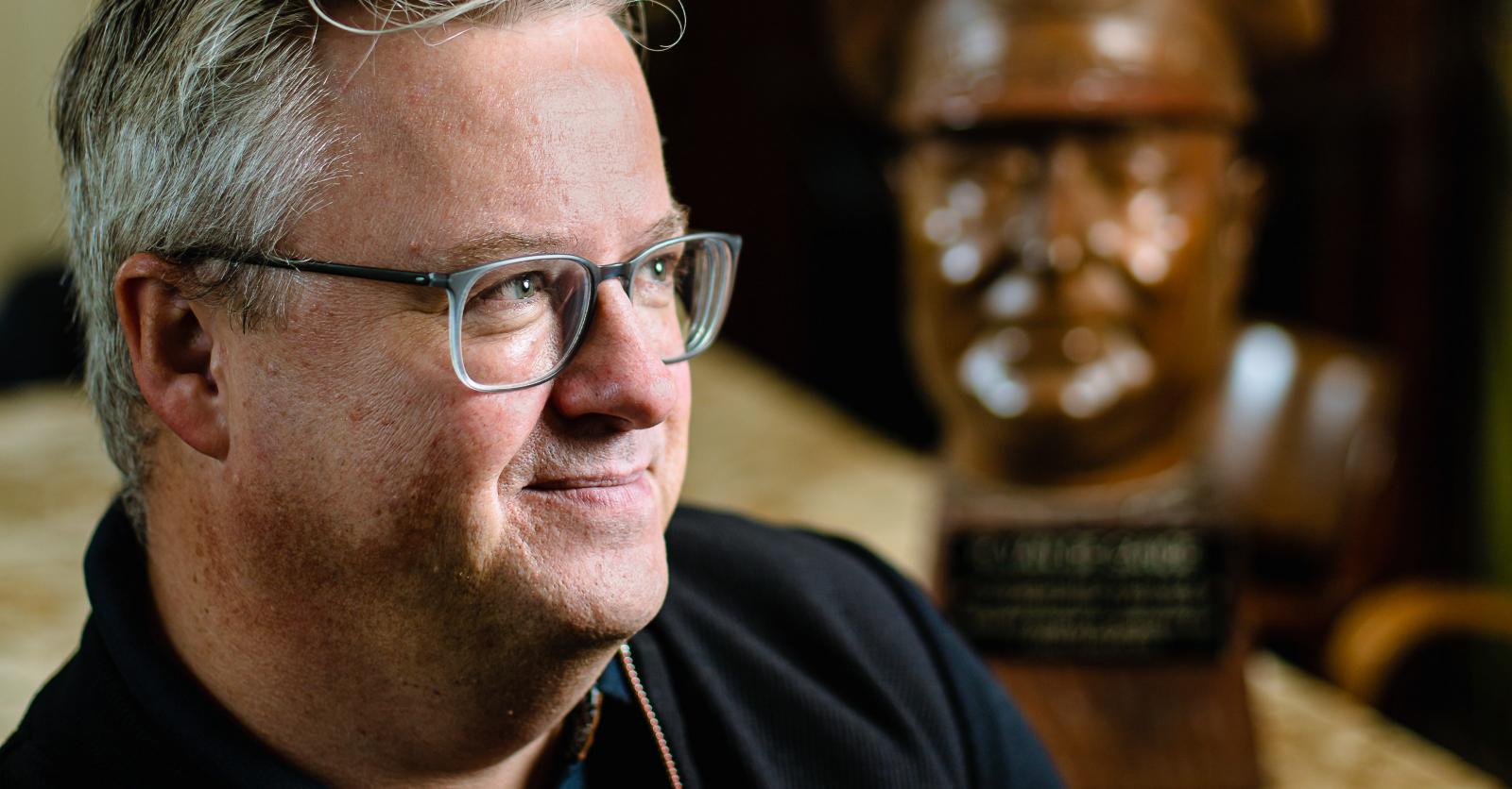 Professor Carl Devos overschouwt het slagveld 274 dagen na de ...