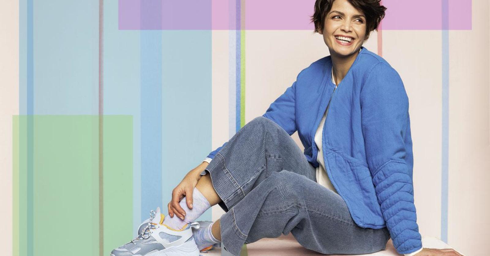 Bleu - Plus Magazine