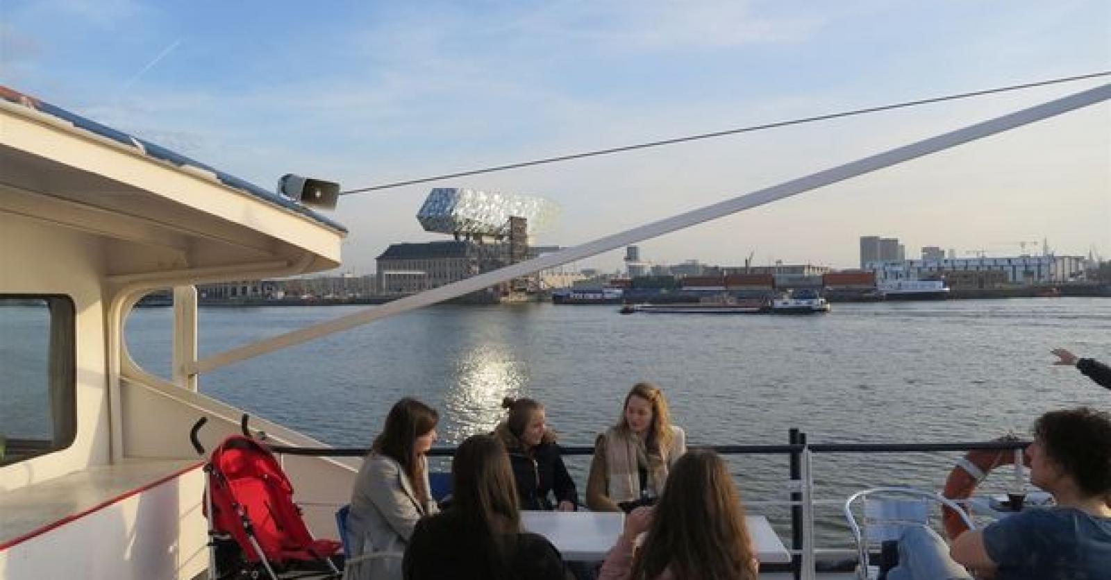 Opnieuw toeristische havenrondvaarten in Antwerpen - Plus Magazine