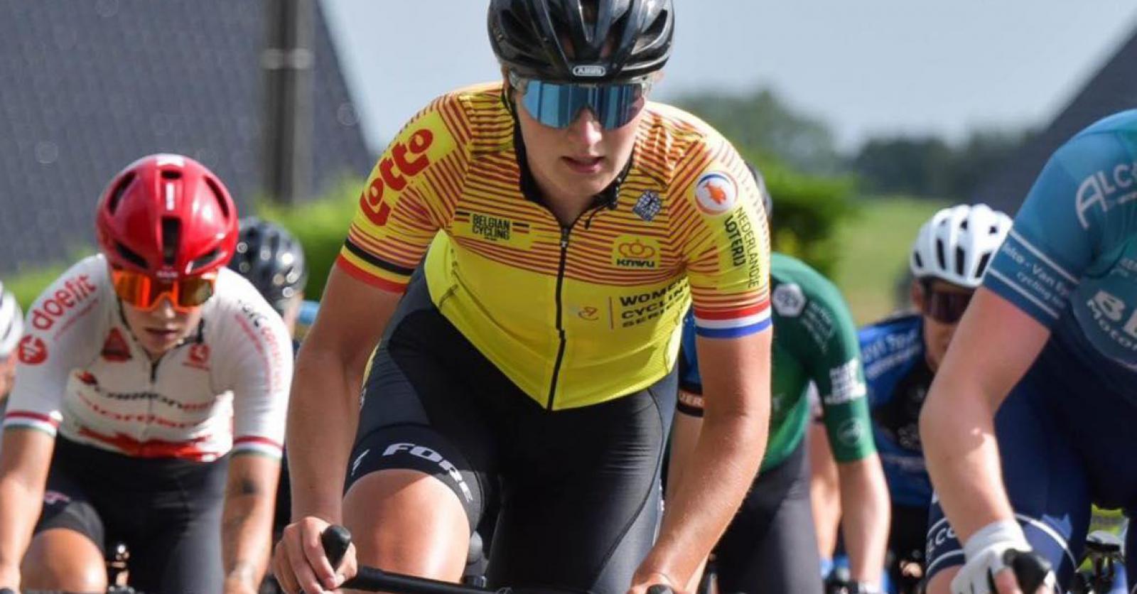 Julie Stockman terug in peloton na zware val in Spar Flanders Diamond ...