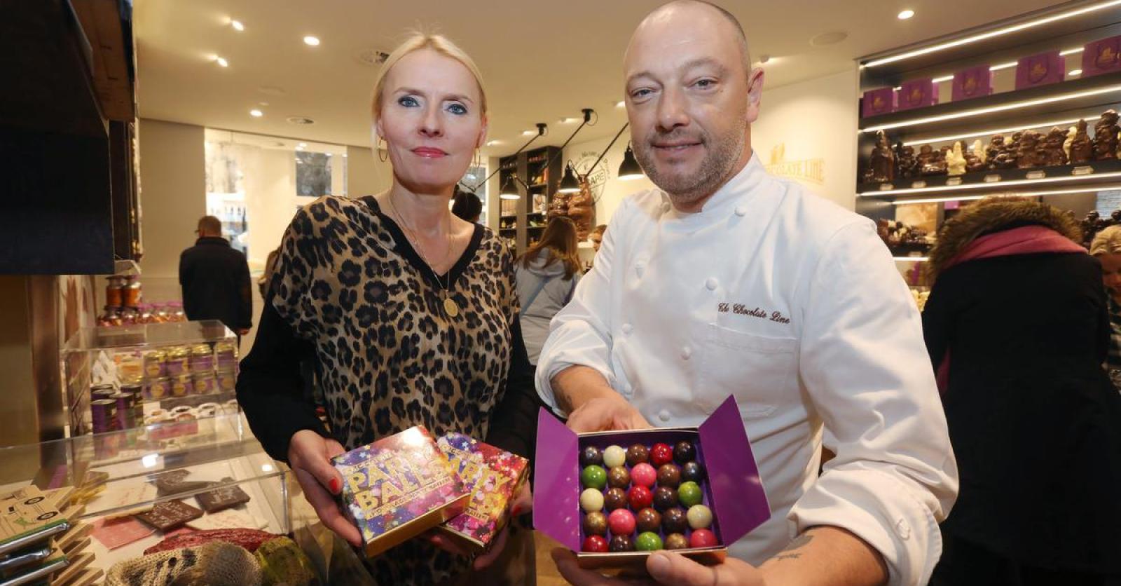 BEKIJK Dominique Persoone dient klacht in bij politie voor ...