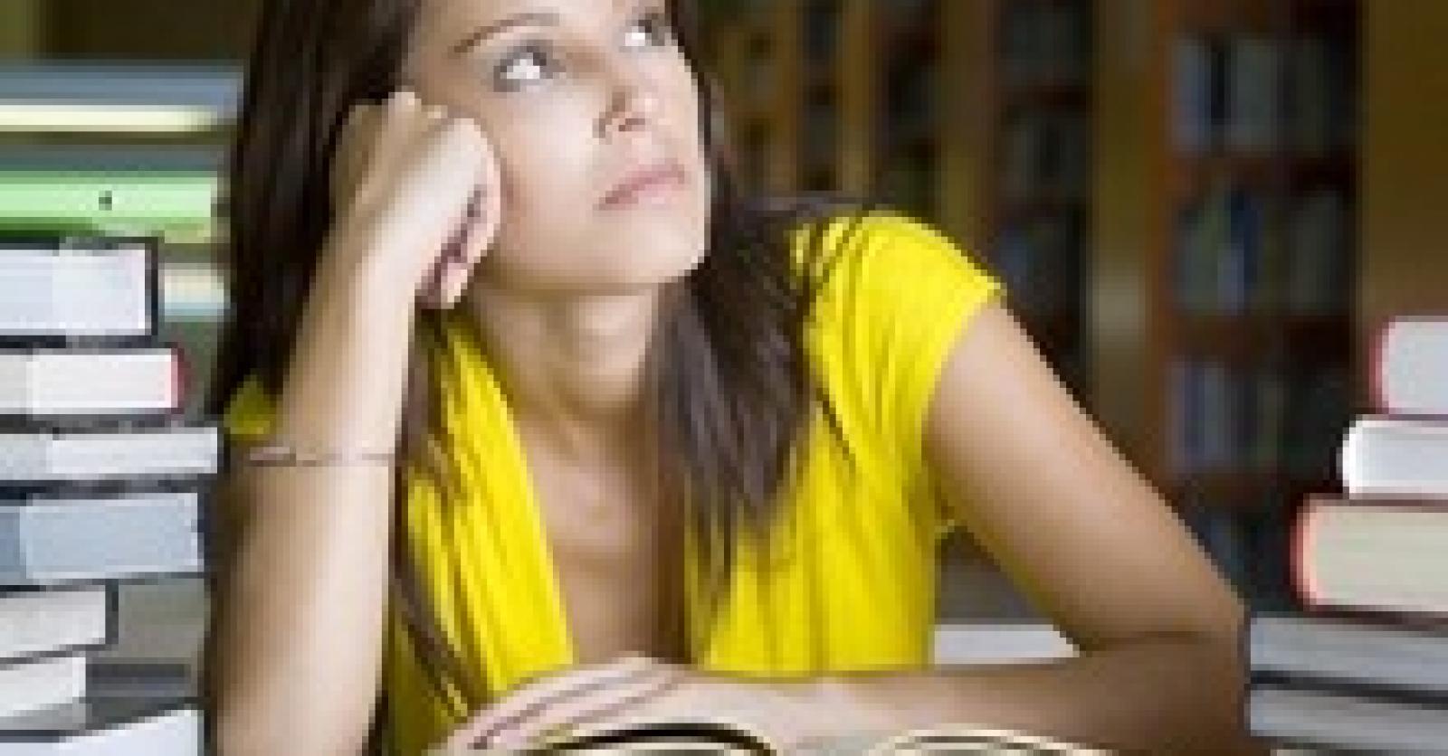 Ouder(s) van een meerderjarige student: rechten en plichten - Plus Magazine