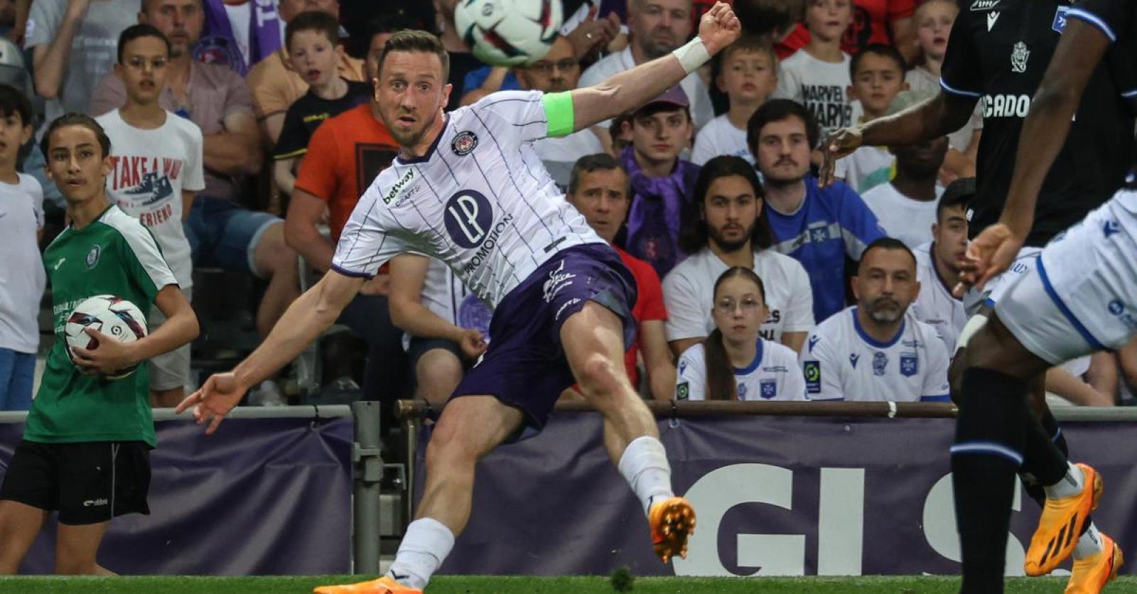Brecht Dejaegere pakt uit met wereldgoal in MLS - KW.be Brecht Dejaegere pakt uit met wereldgoal in MLS - KW.be