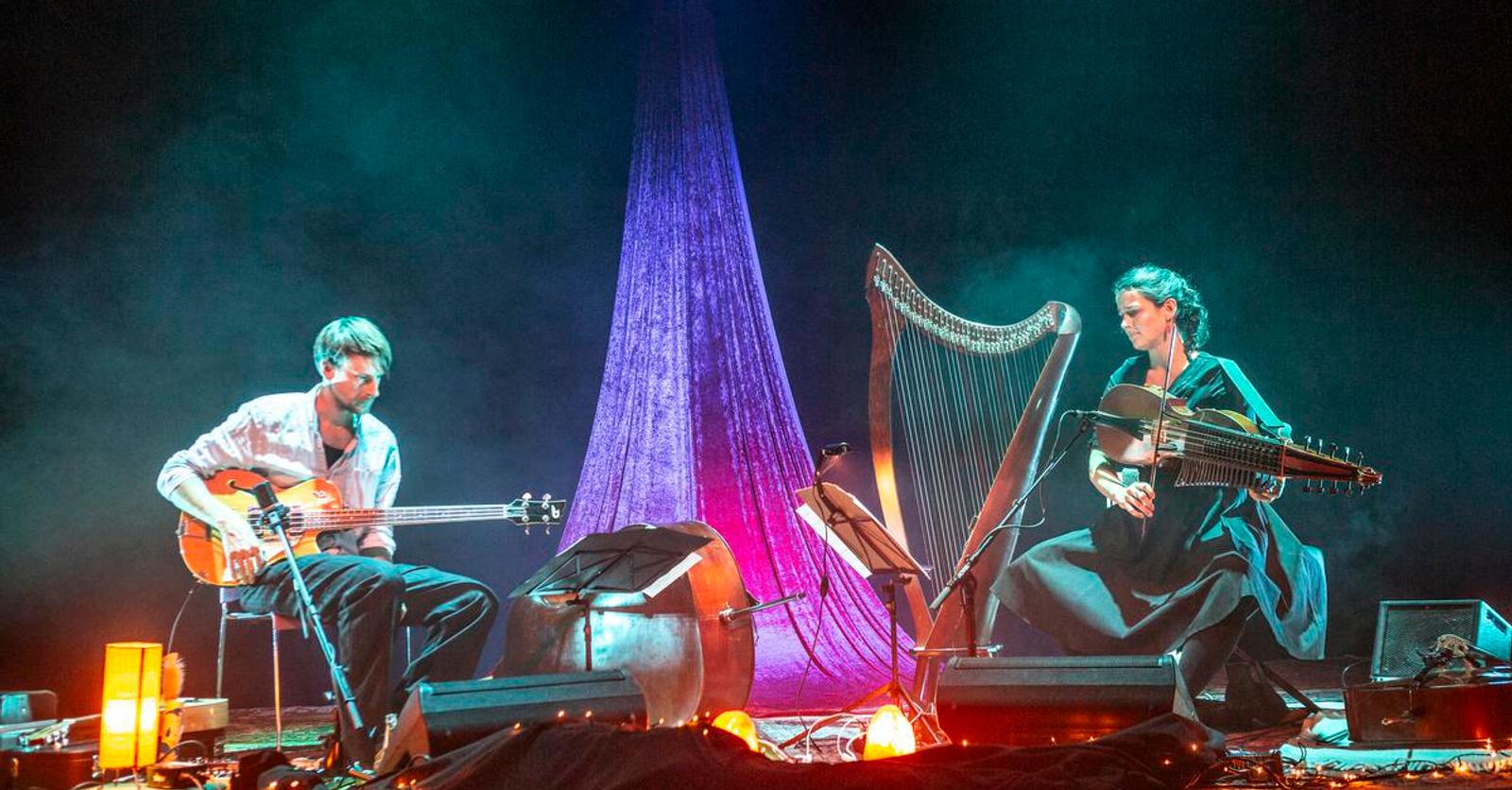 Seraphine en Tim stellen hun eerste duo-album ‘Nu’ voor - KW.be