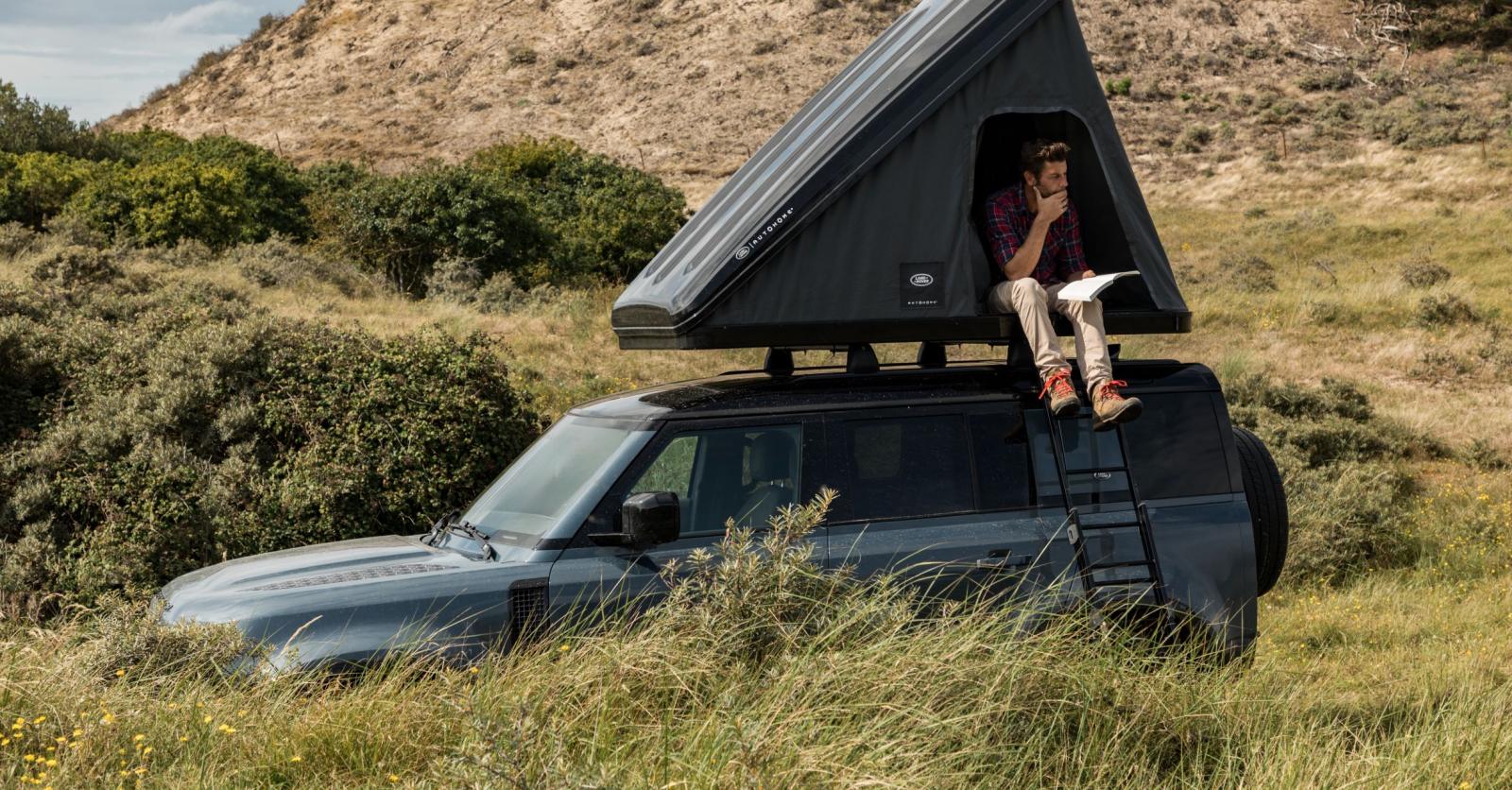 Eén met de natuur op het dak van een Defender