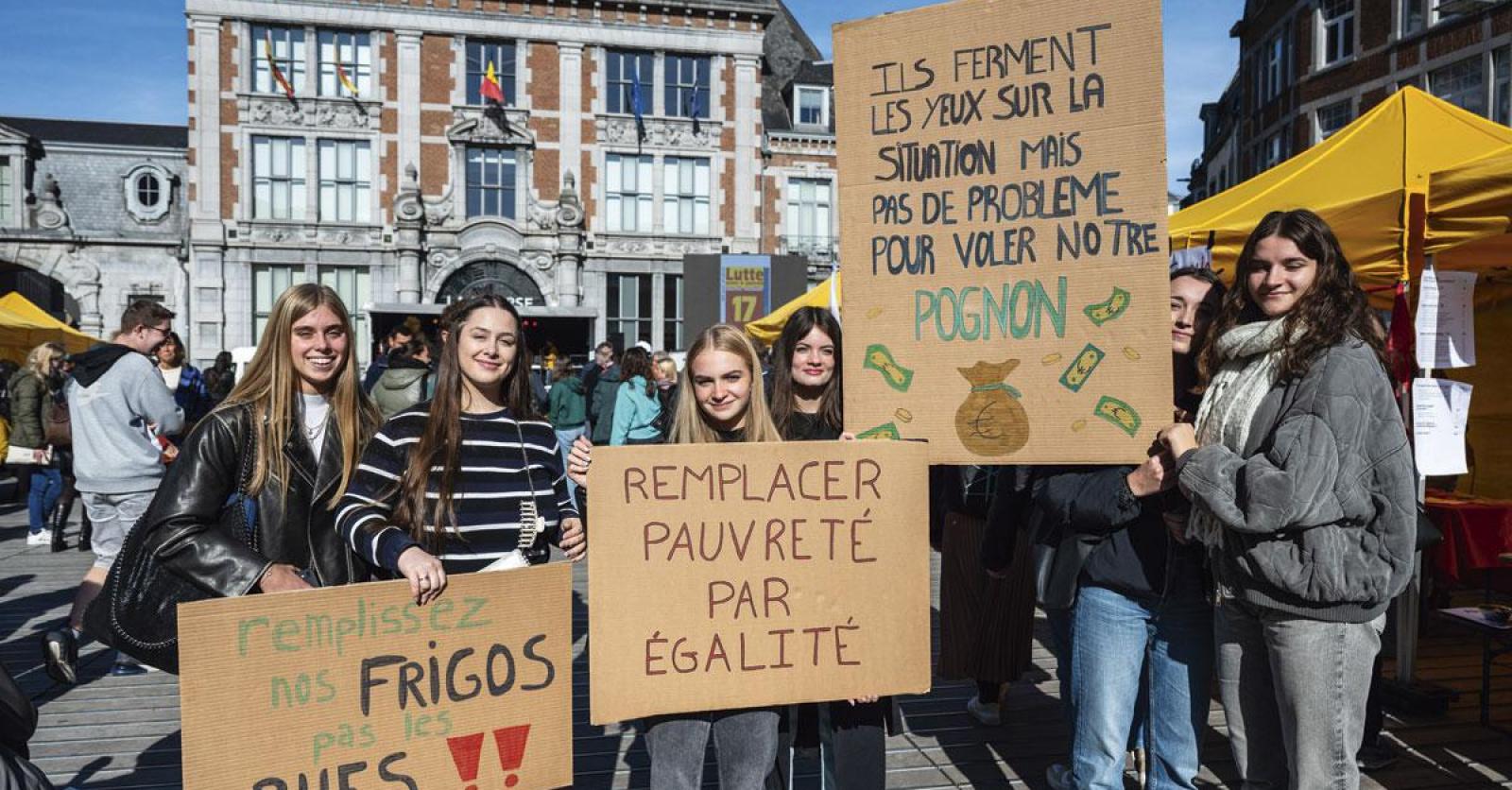 Pourquoi il faut en finir avec le statut de cohabitant