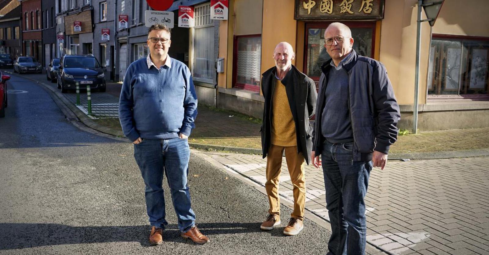 Woonmaatschappij koopt zes gebouwen om te slopen in Menen: “We willen ...