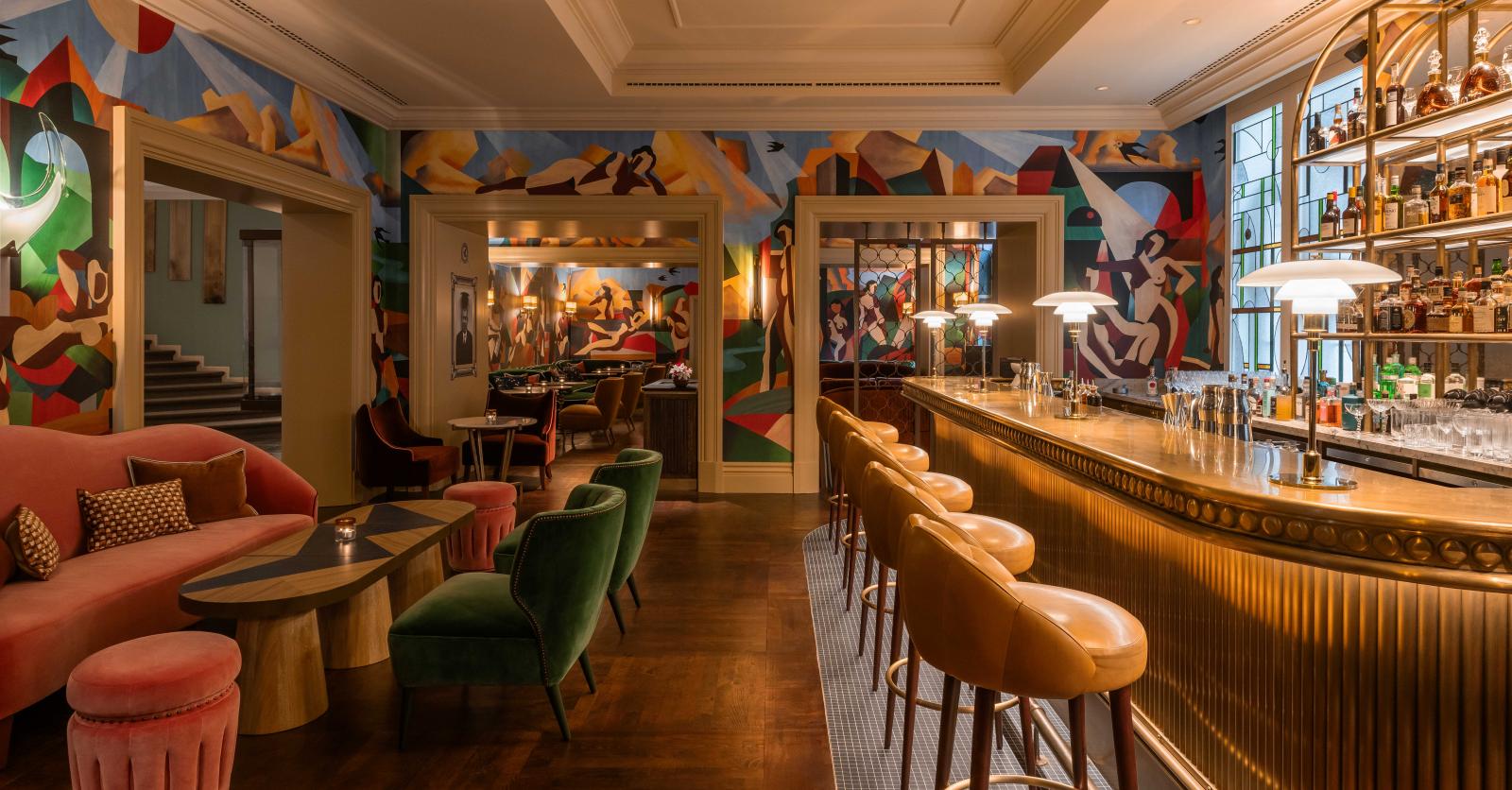 Un bar Magritte pour ses 125 ans - Trends-Tendances