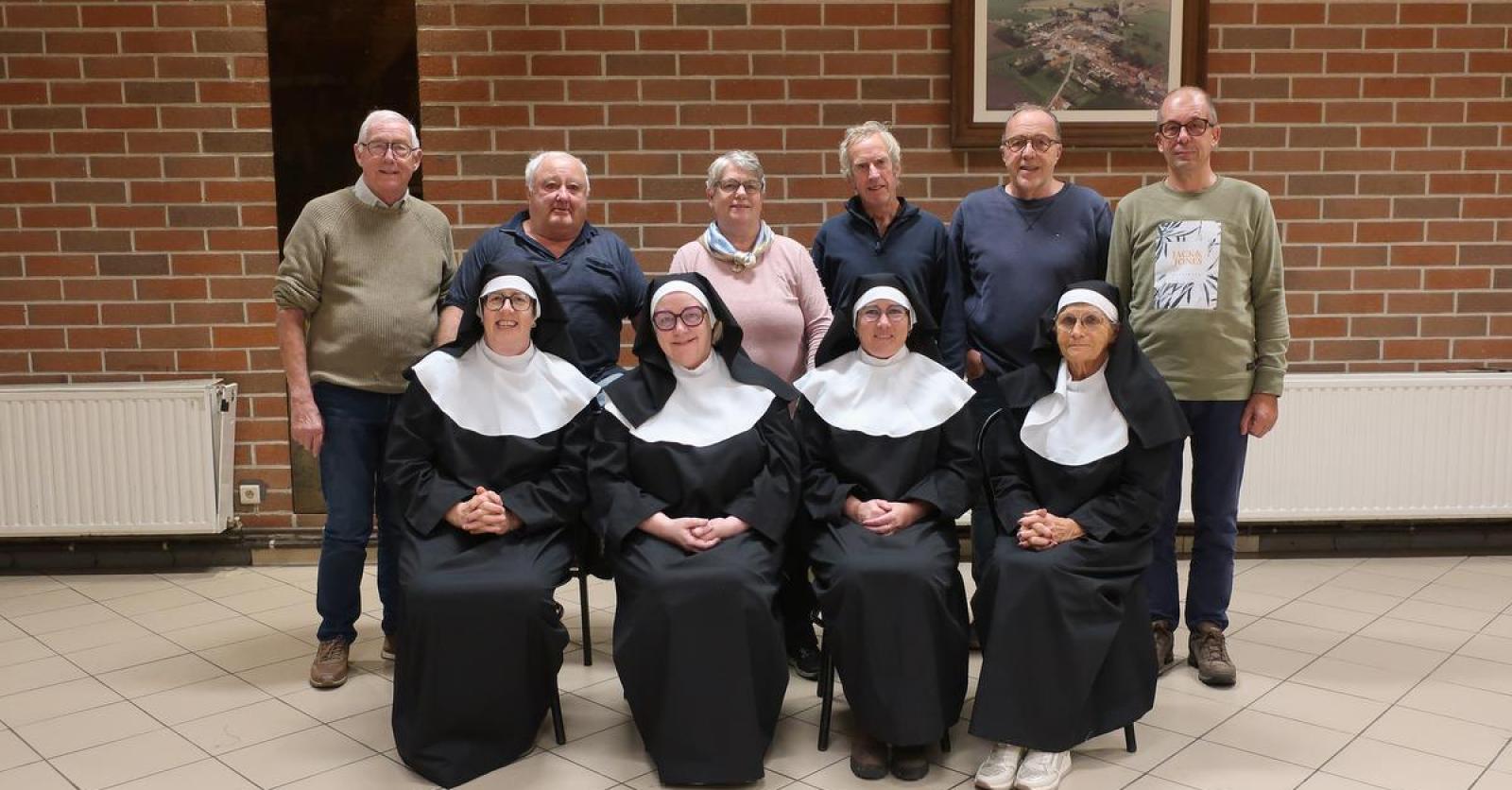 Toneelgroep Haringe brengt vijf opvoeringen van Non Stop: hilarische ...