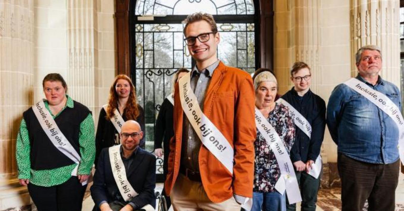 Stijn (30) roept op tot een meer inclusief beleid in West-Vlaanderen ...
