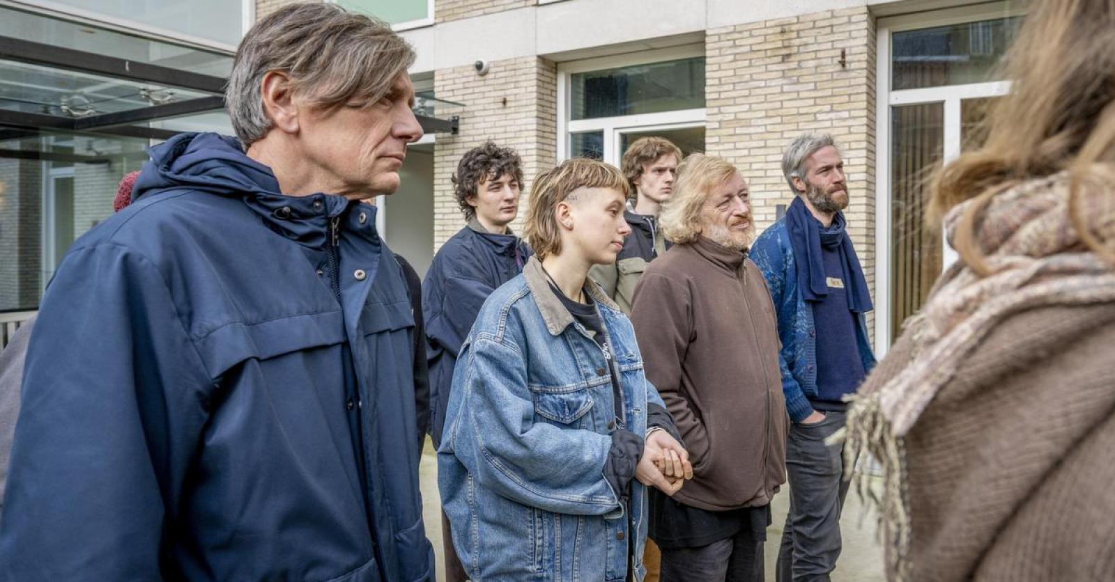 Onze man volgt een cursus burgerlijke ongehoorzaamheid bij Code Rood ...