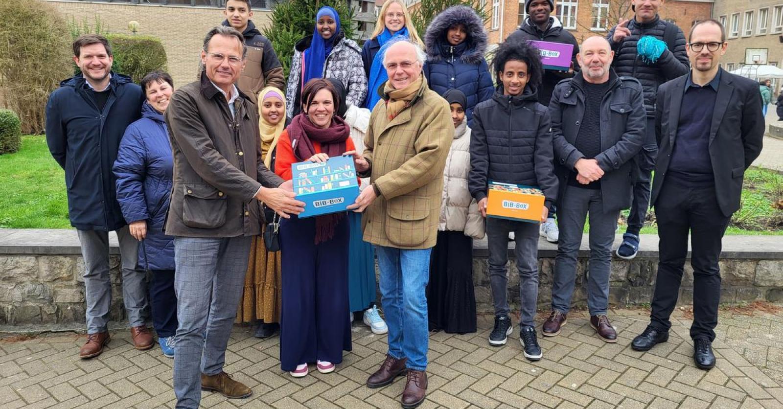 Lions Club Ieper/Poperinge steunt OKAN SMSI Heilige Familie: “Deel gaat ...