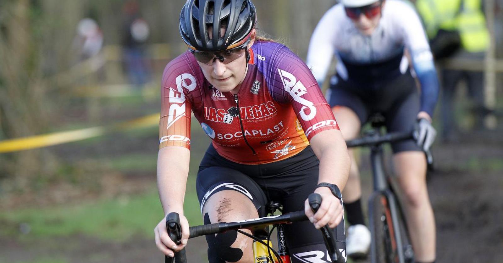 “Plots moest ik naar het podium”: Tiger-Lil Harinck wint tot eigen ...