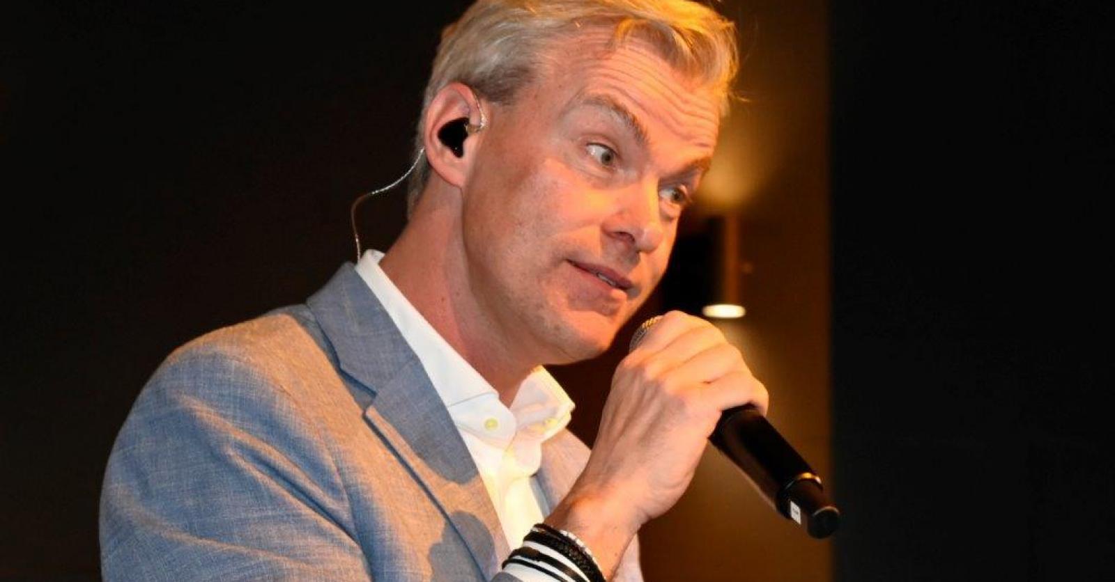 IN BEELD – Nieuwjaarsshow in Etropal Lauwe met Herbert Verhaeghe, Martine & Dirk - KW.be