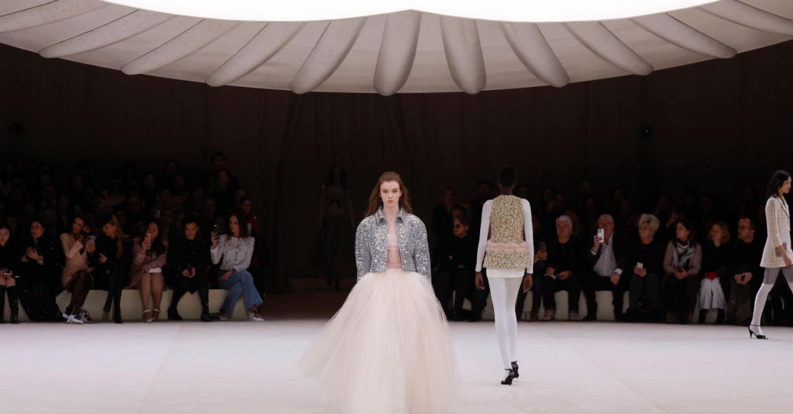 #balletcore en haute couture: la femme Chanel virevolte autour de l ...