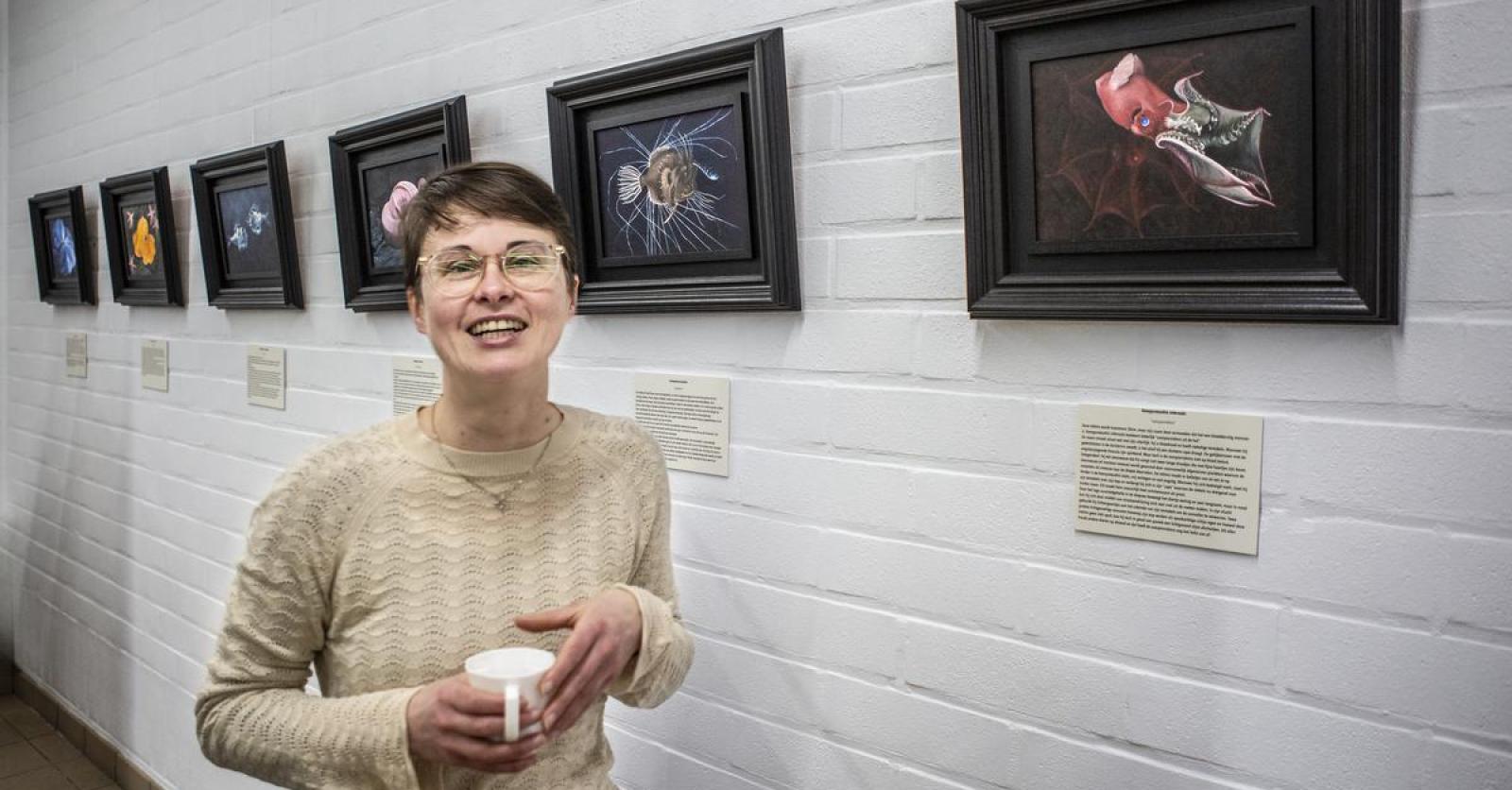 Na tentoonstelling in bib lanceert Delphine nu ook eigen boek ...