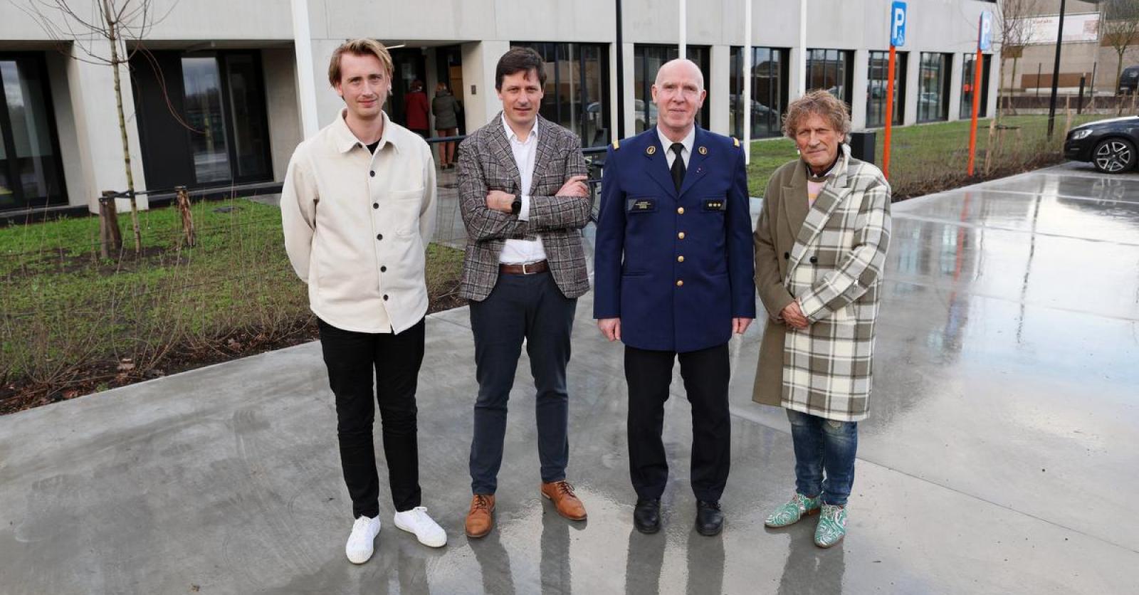 Nieuw centraal politiecomplex Kouter ingewijd: “Volledig op maat van de ...