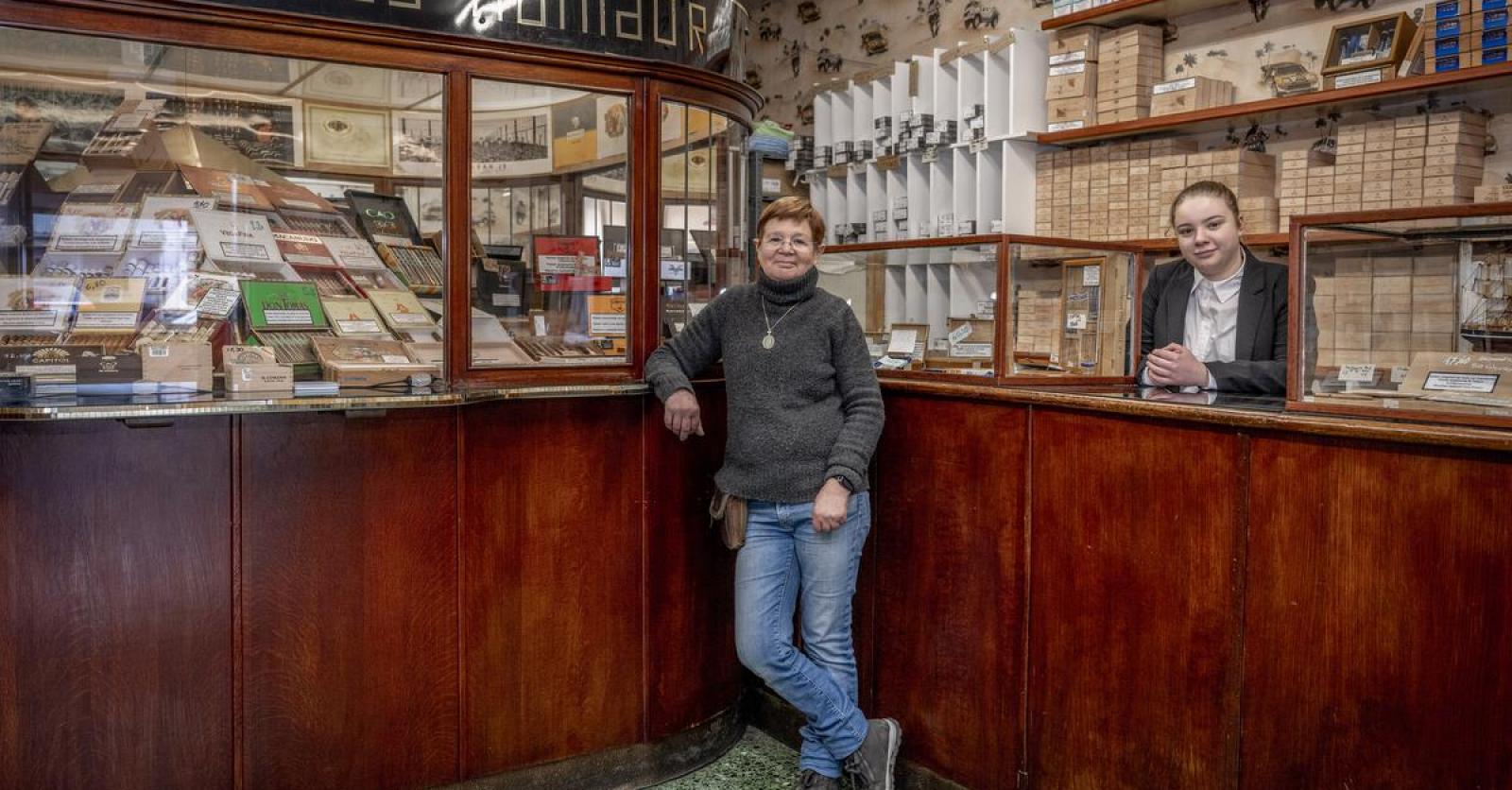 Carine baat een sigarenzaak én restaurant uit: “Hart en ziel verloren ... Carine baat een sigarenzaak én restaurant uit: “Hart en ziel verloren ...