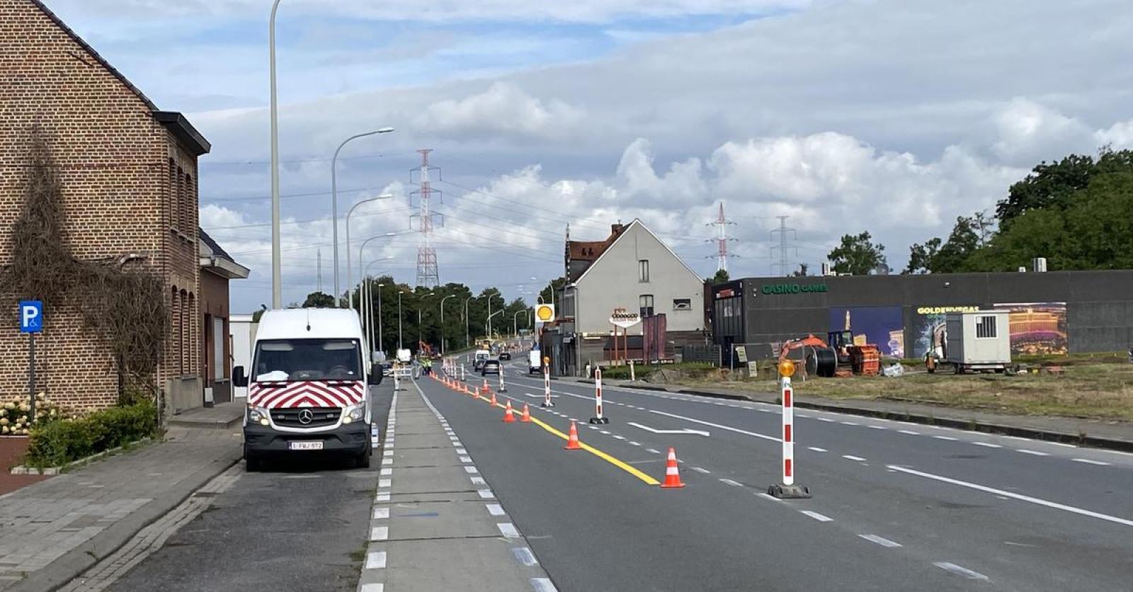 Herinrichting van kruispunt Belgiek loopt vertraging op in Deerlijk - KW.be
