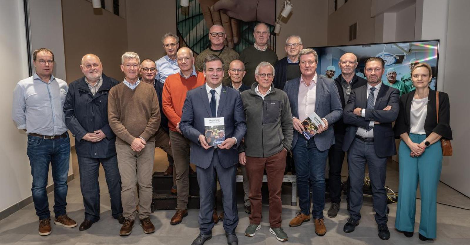 Het verhaal van het OCMW in Roeselare in boekvorm - KW.be