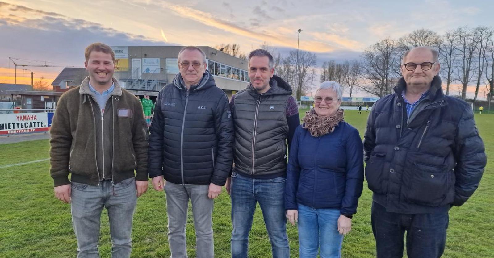 Groene Duivels Ingooigem willen ook kunstgras - KW.be