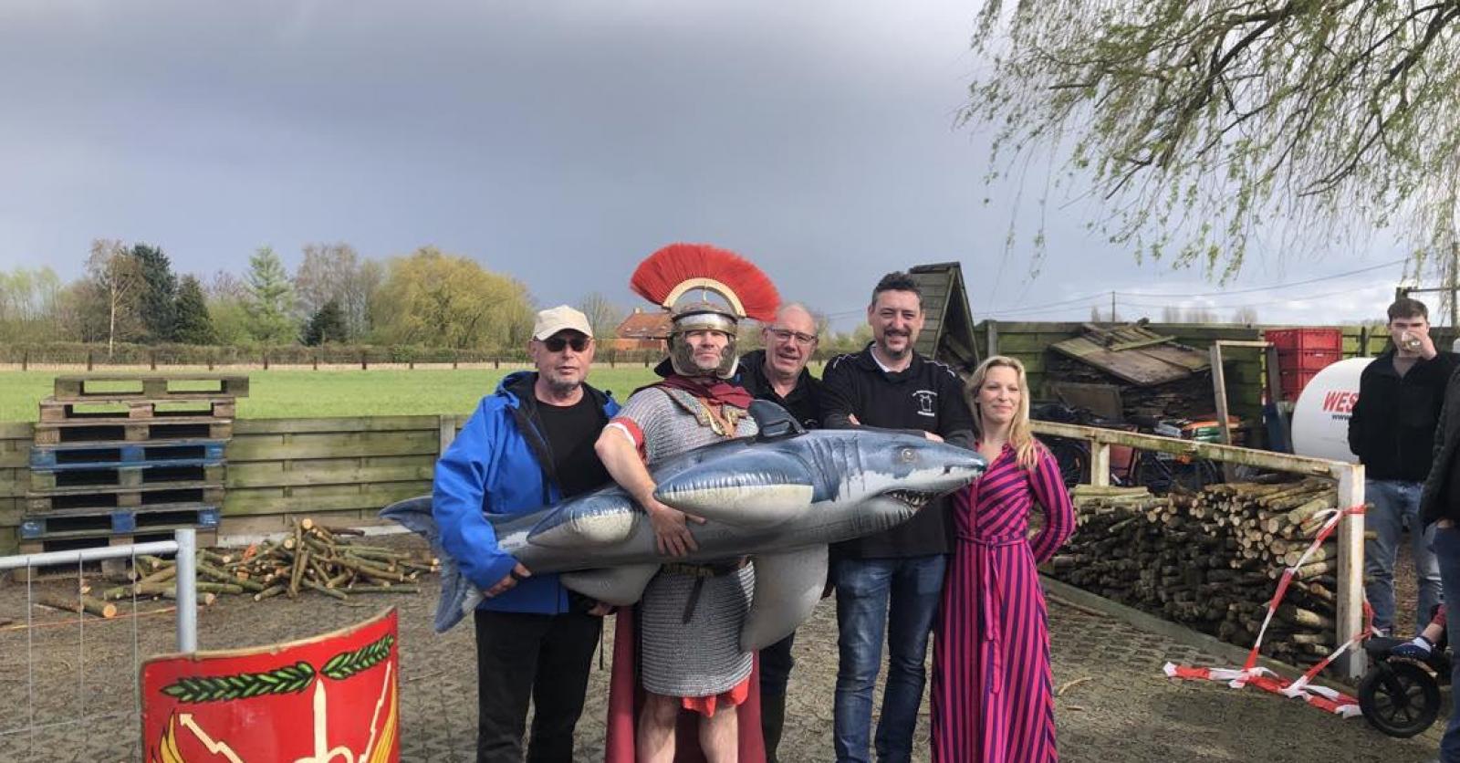 Organisatoren Kattenknippeling in Kruiseke laten …aprilvis te water - KW.be