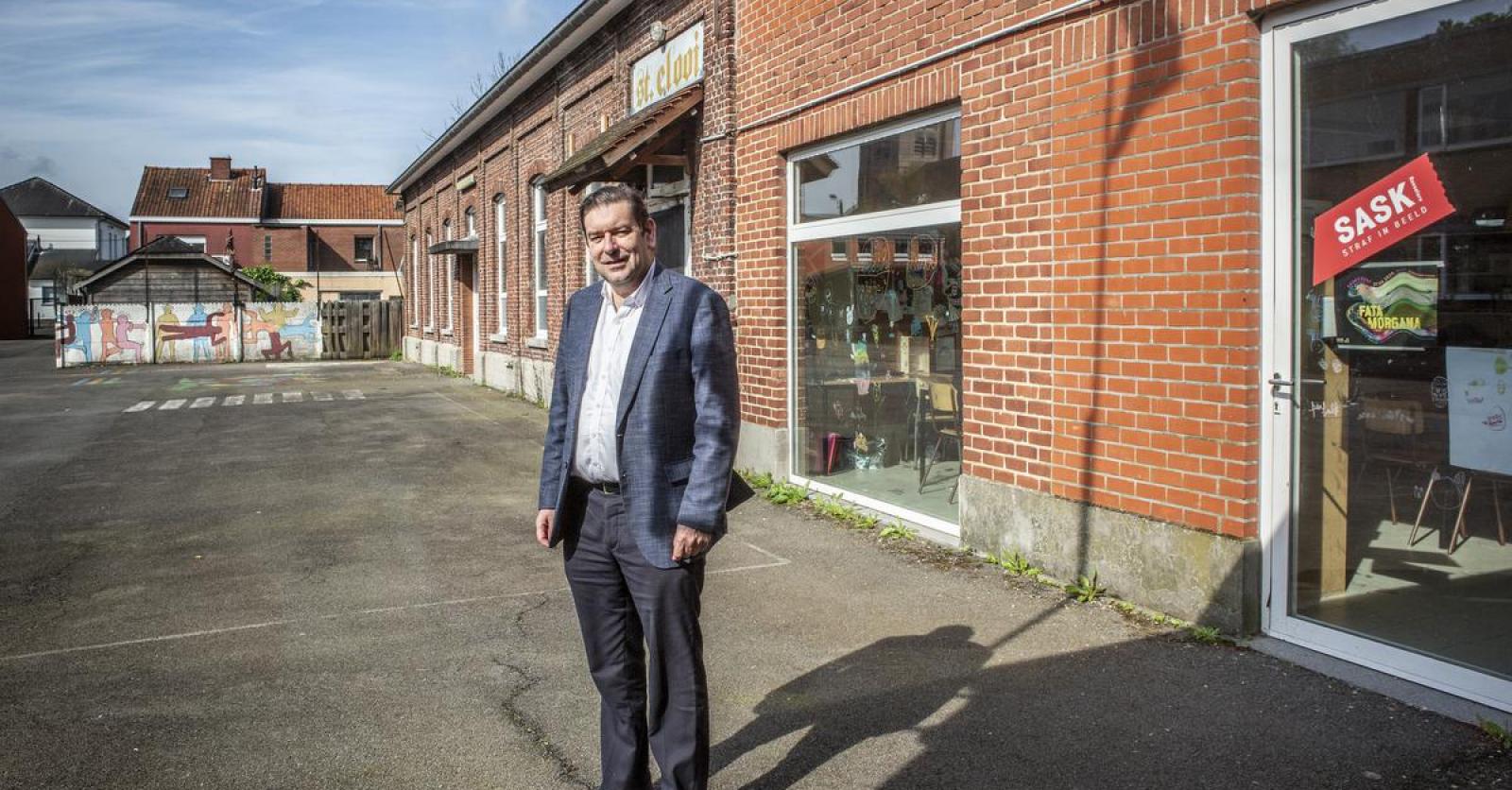 Gemeente Ledegem koopt gewezen parochiaal centrum in Sint-Eloois-Winkel ...
