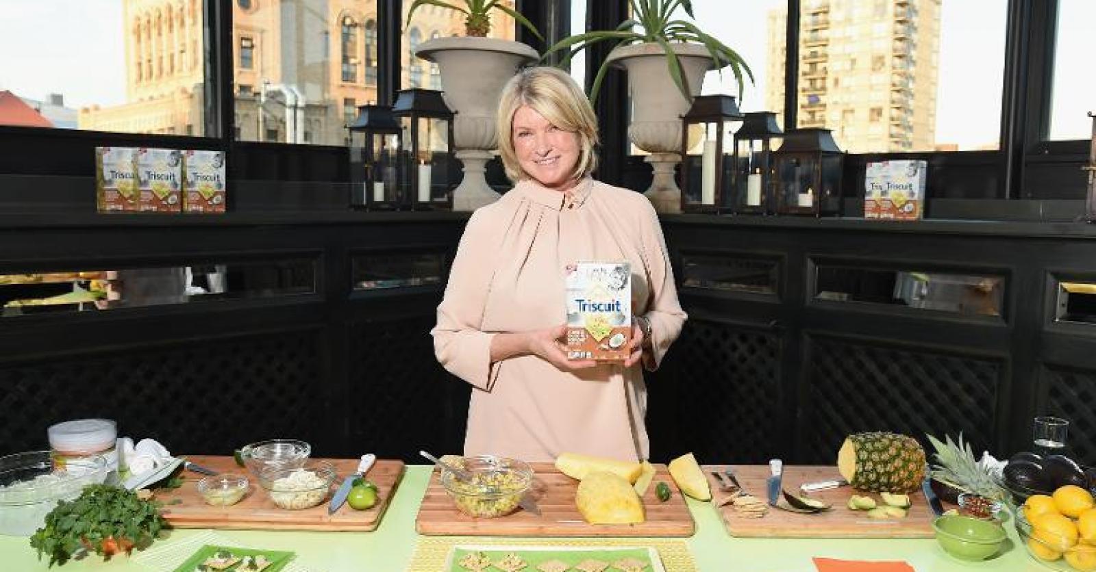 La reine du savoir-vivre à l'américaine Martha Stewart vend son empire