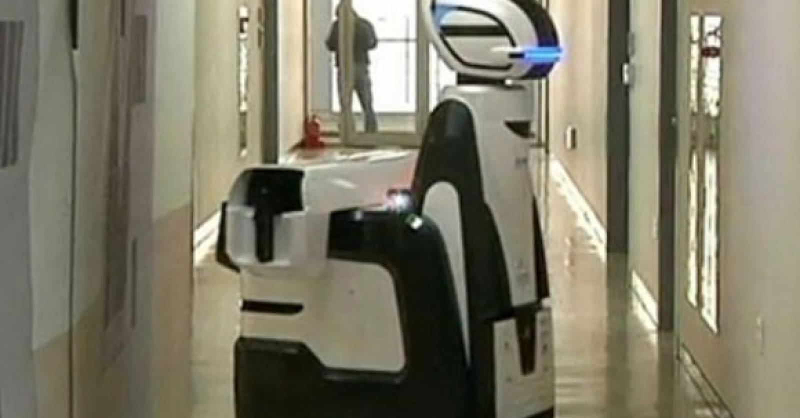 Vidéo : le premier robot gardien de prison