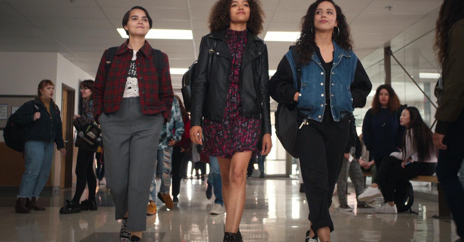 «Trinkets», une relation attachante entre cleptomanes à découvrir sur ...