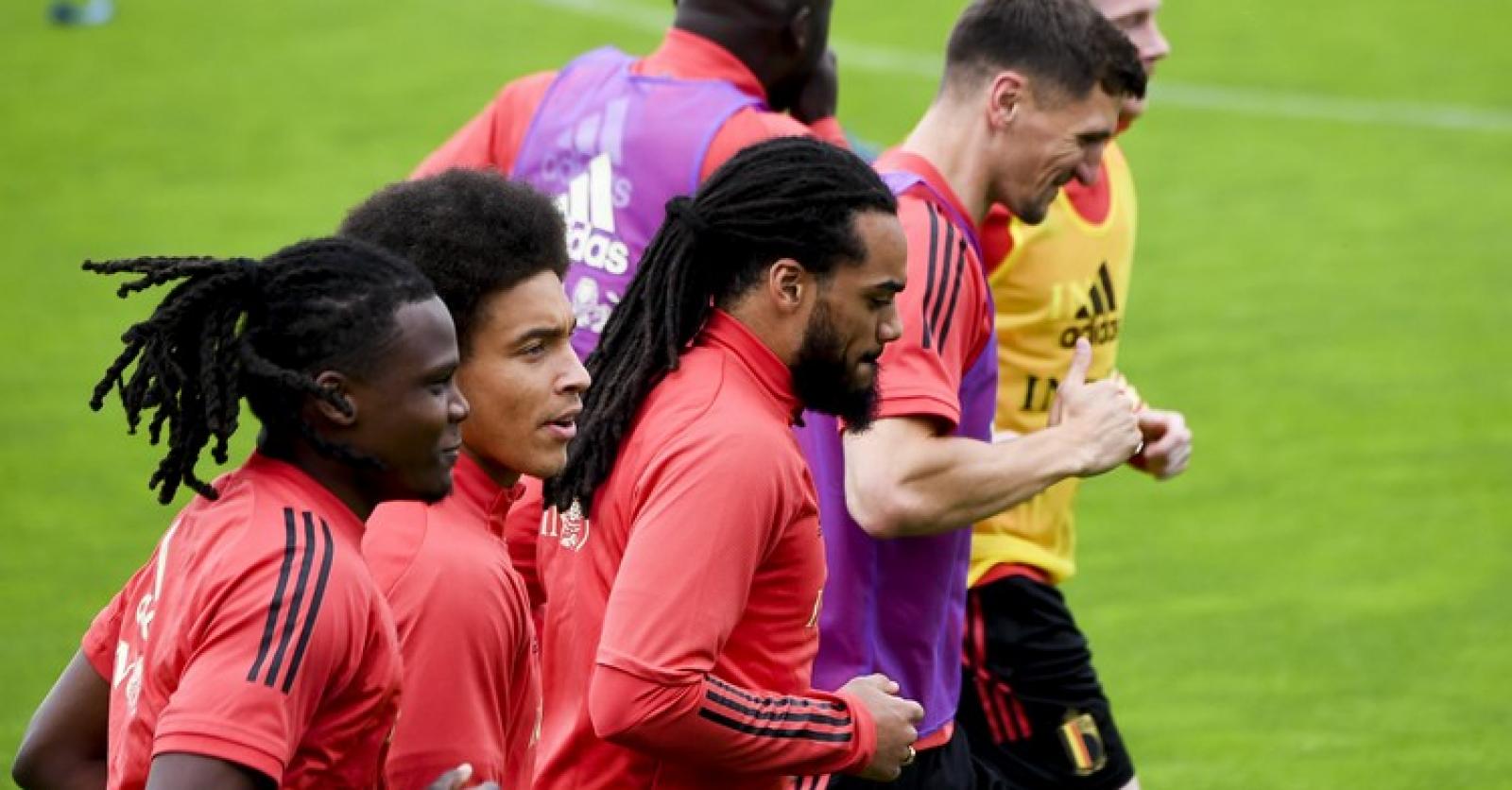 Le nouveau maillot des Diables Rouges et des Red Flames officiellement ...