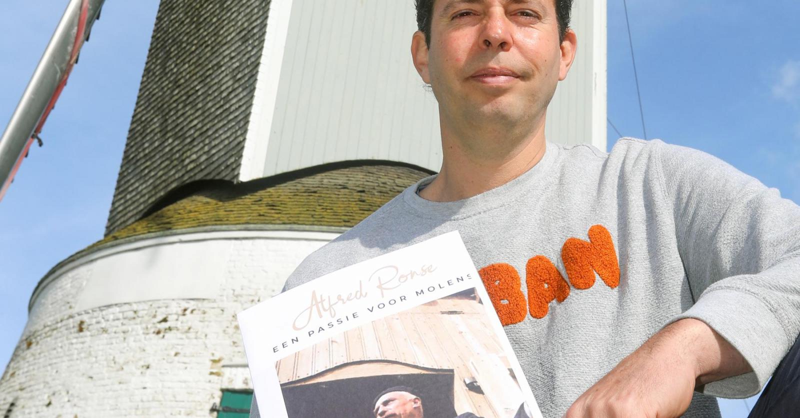 Molenaar Benoît Delaere (42) eert Alfred Ronse in nieuw boek: “Hij ...