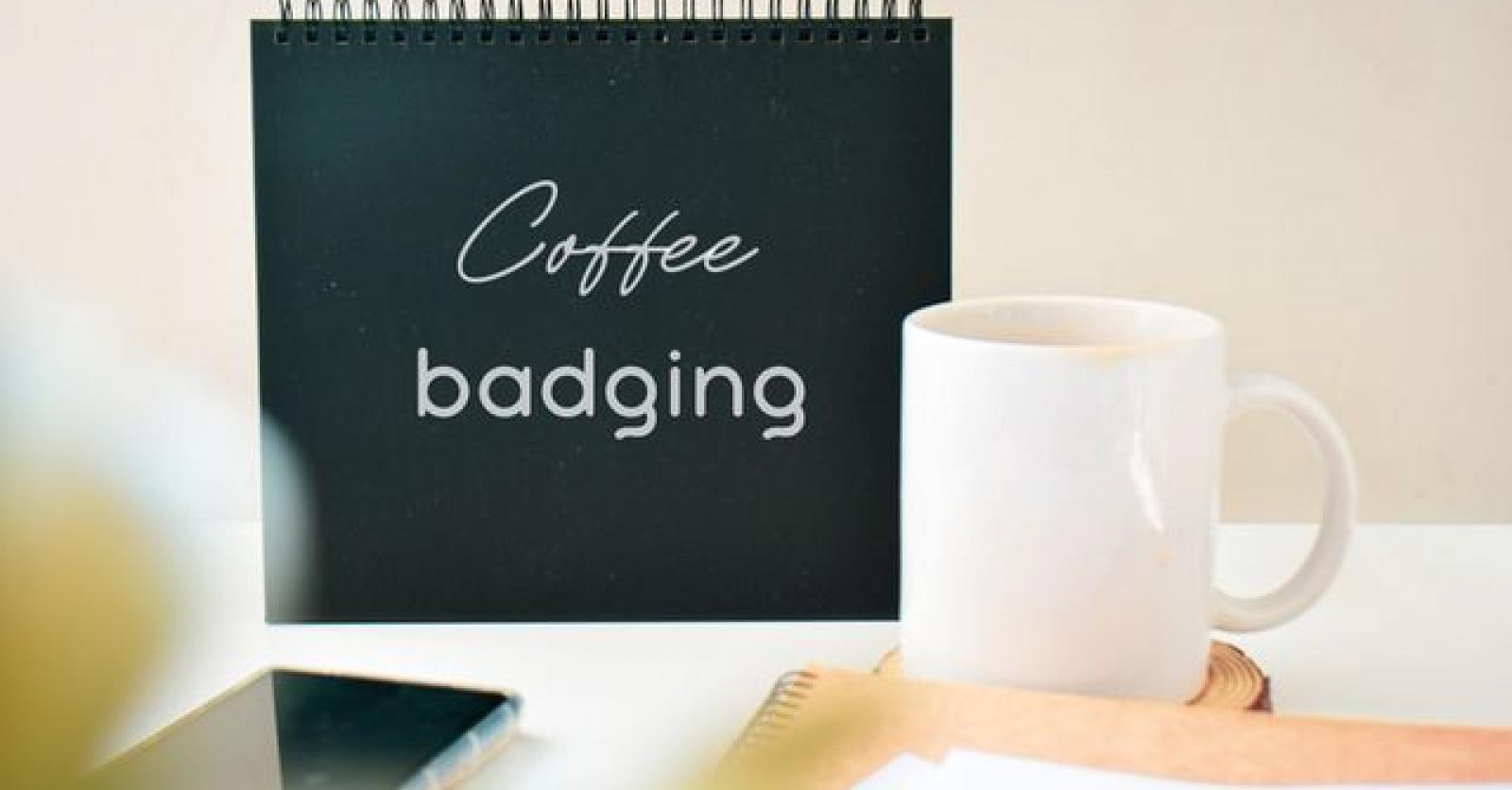 Nieuwe werkplektrend: coffee badging, wat is dat?