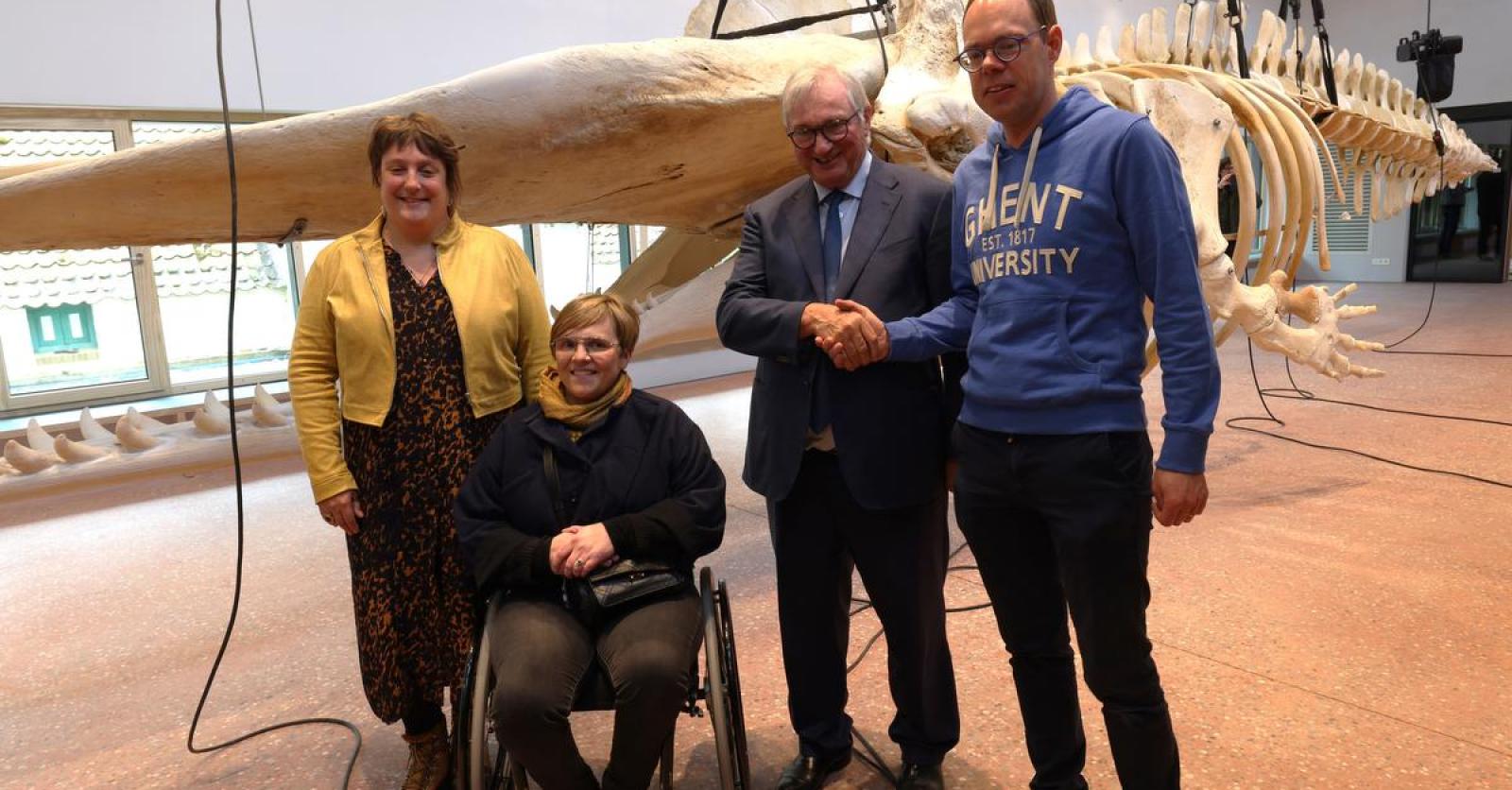 Potvis Valentijn krijgt na 35 jaar zijn definitieve thuis in gloednieuw ...