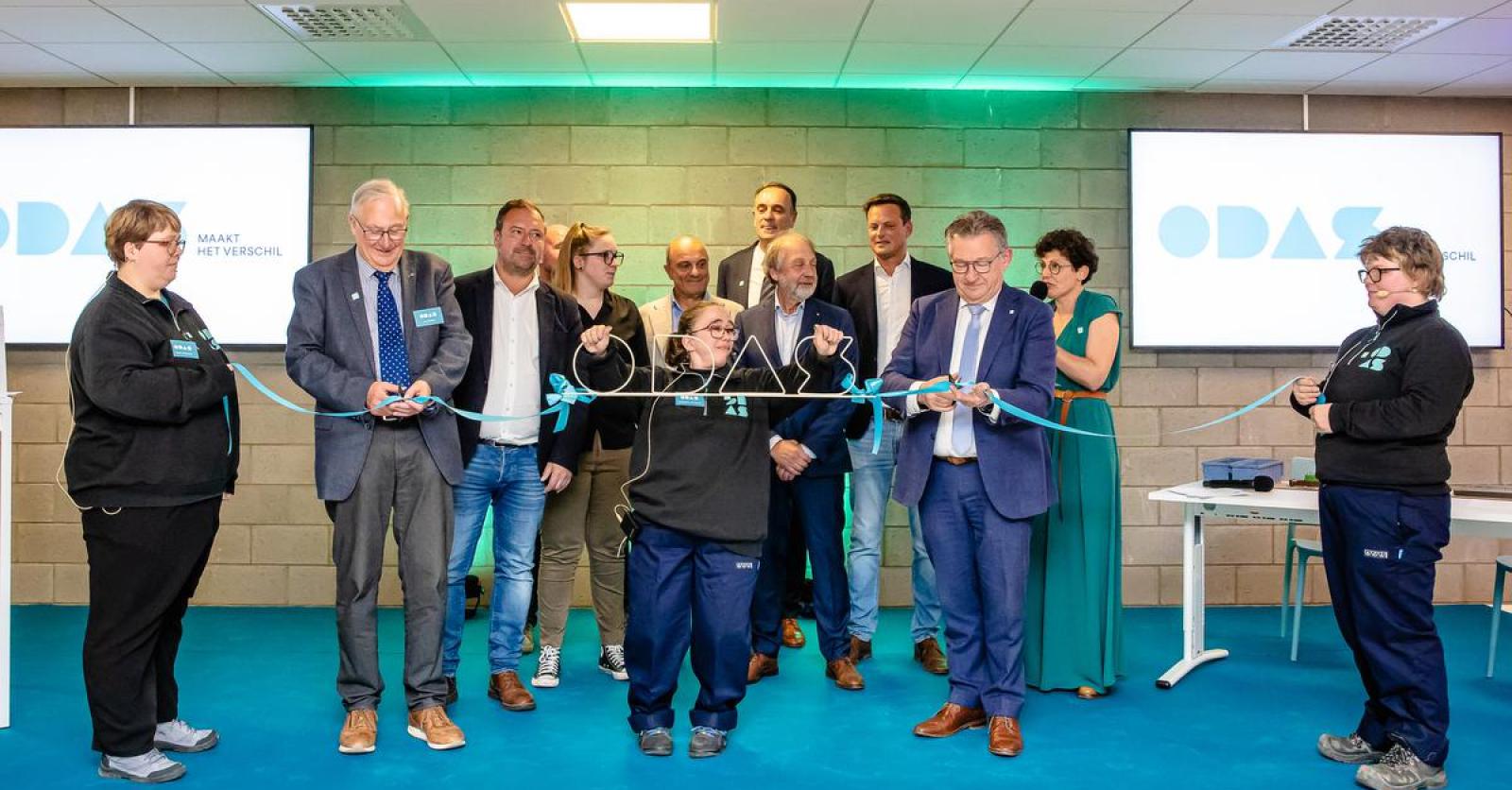 Maatwerkbedrijf ODAS uit Brugge opent nieuwe bedrijfsruimte - KW.be