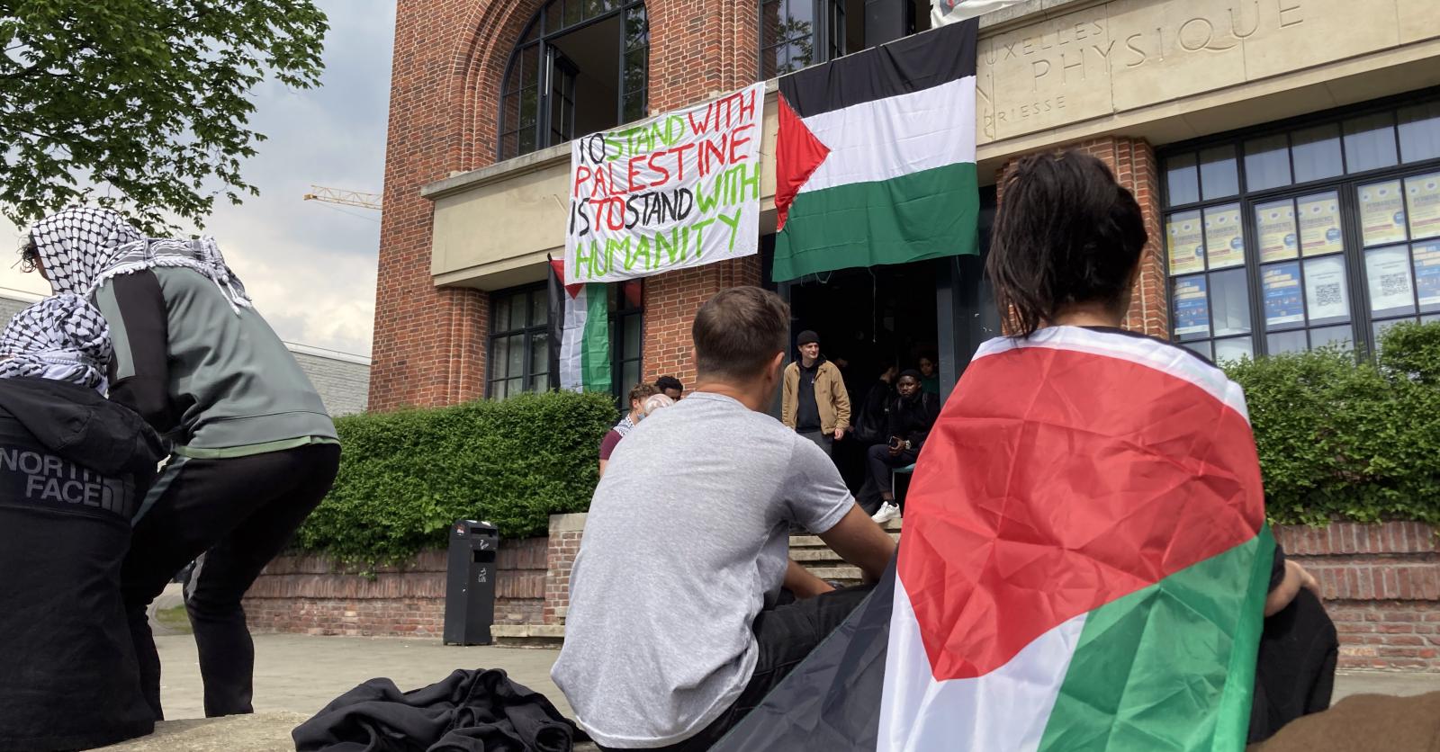 Des étudiants occupent le campus de l'ULB pour dénoncer le "génocide en ...