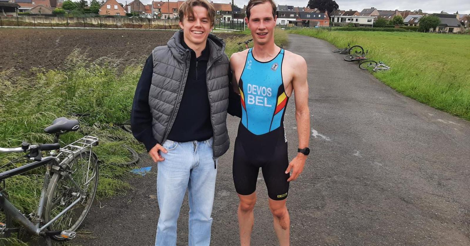 Jasper (18) verpulvert onbreekbaar gewaand triatlonrecord op SJB: “Nu ...