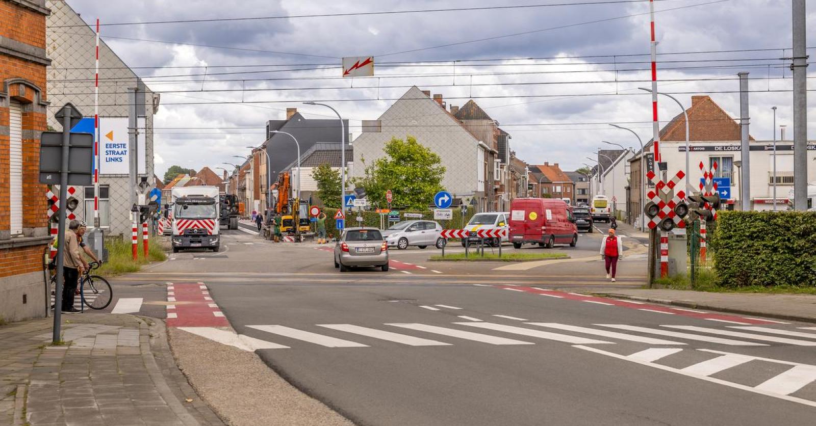 Spoorwegovergang en kruispunt Gruuthusestraat-Bedevaartstraat vanaf zaterdag maand afgesloten ...