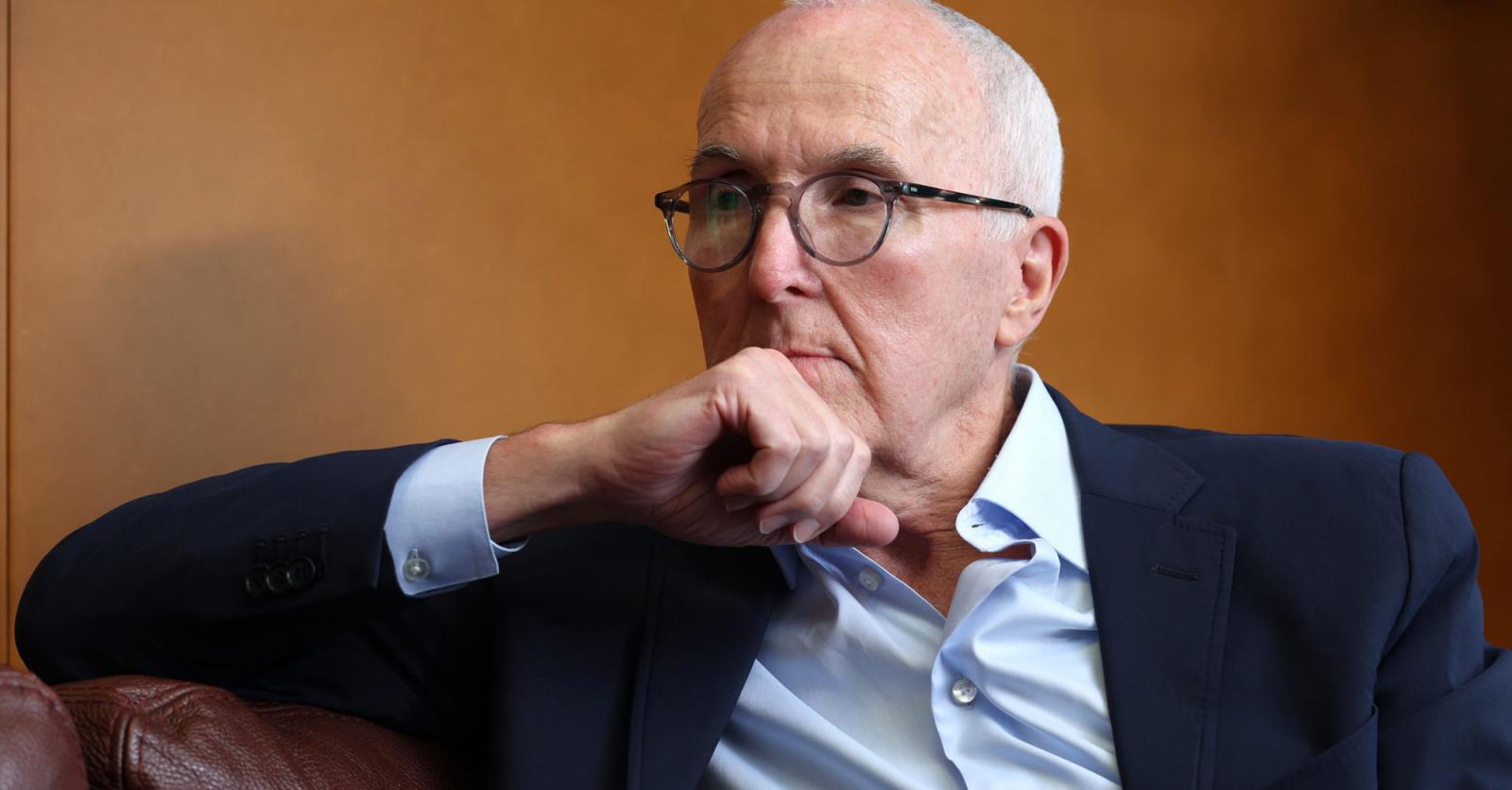 Frank McCourt, ce milliardaire qui convoite TikTok pour créer un ...