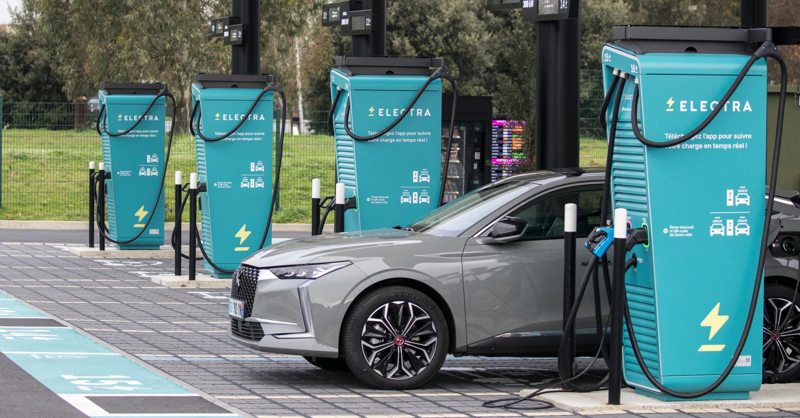 Electra va installer des bornes de recharge rapide au Quick - Trends ...