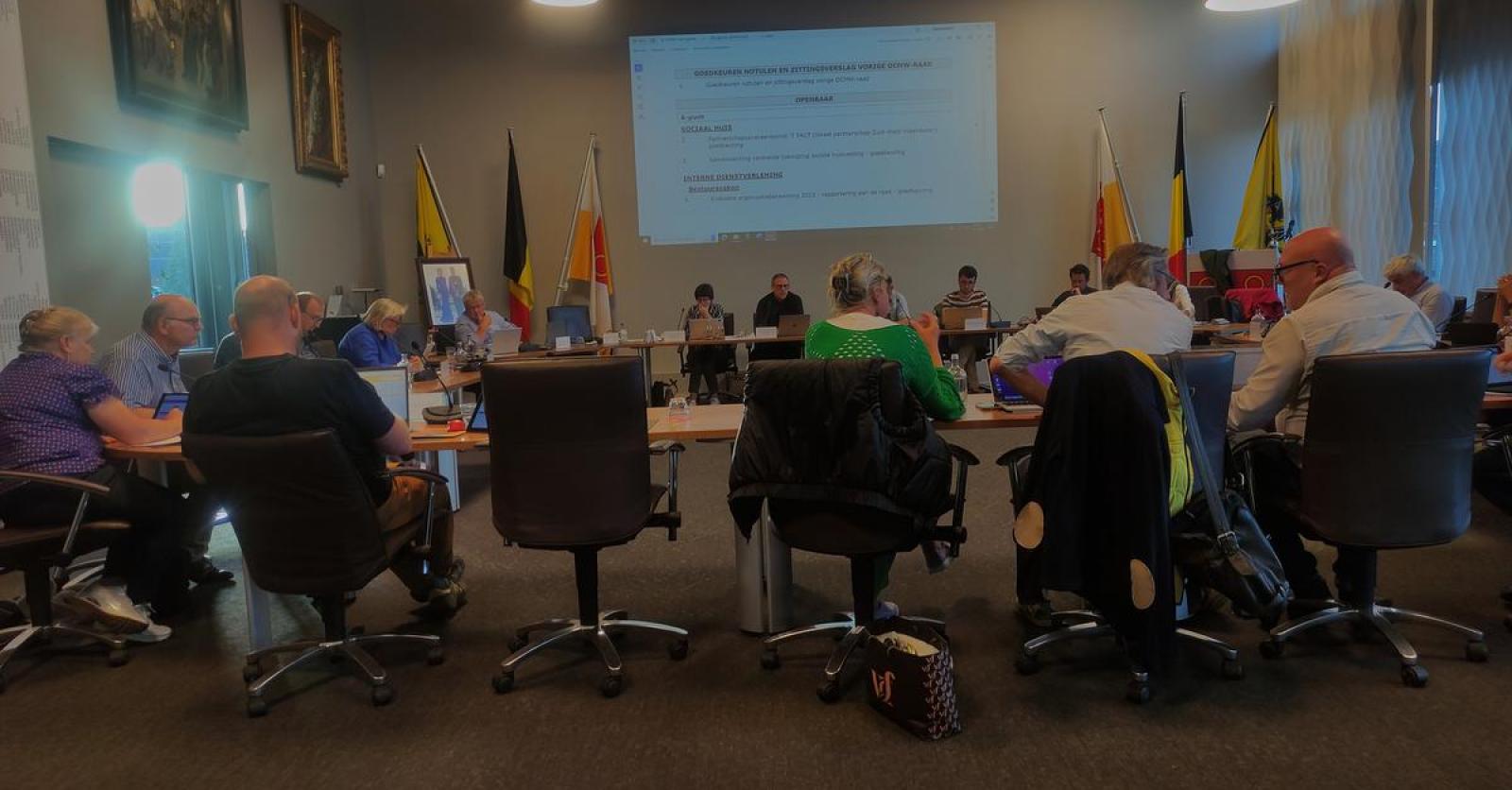 Opschudding tijdens gemeenteraad Kuurne: “Dit is normvervaging en ...