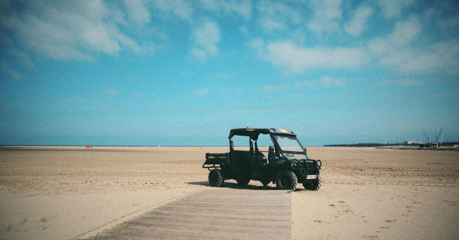 Terug naar Zee brengt minder mobiele mensen met een strandbuggy naar de ...
