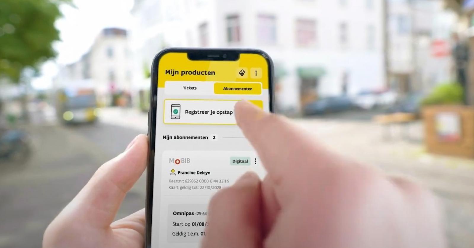 De Lijn introduceert ‘digitaal opstappen’ voor abonnementhouders in app