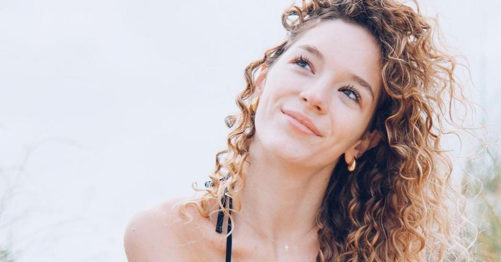 Lavinia (17) is één van de jongste deelnemers aan Miss West-Vlaanderen: “Er is geen nijd of ...