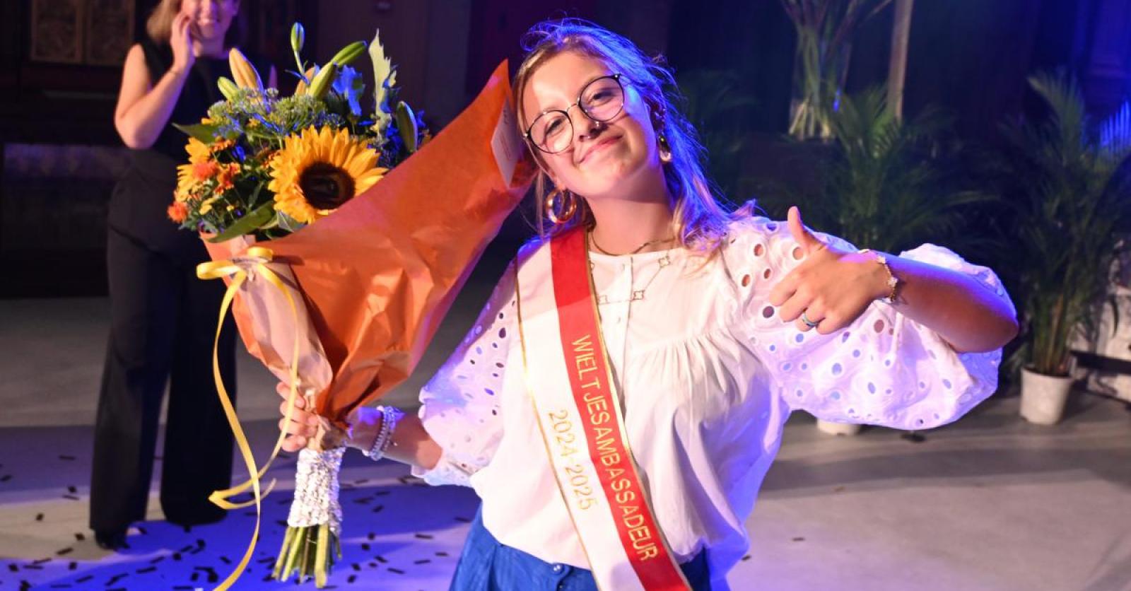 Aili (17) mag jaar lang Menen vertegenwoordigen als Wieltjesambassadeur ...