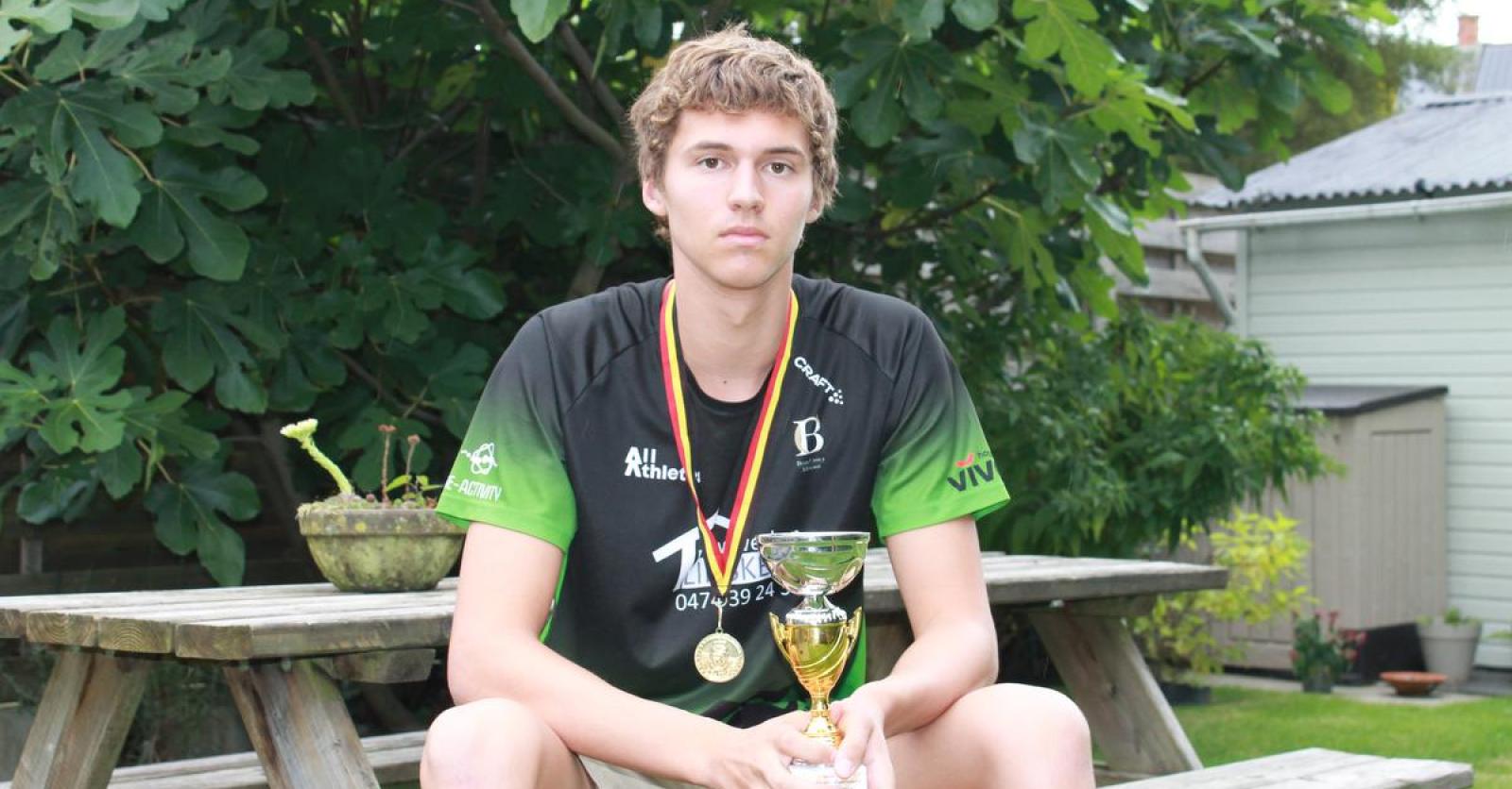 Bas Claerhout wint BK Open Water: “EJK échte doel” - KW.be