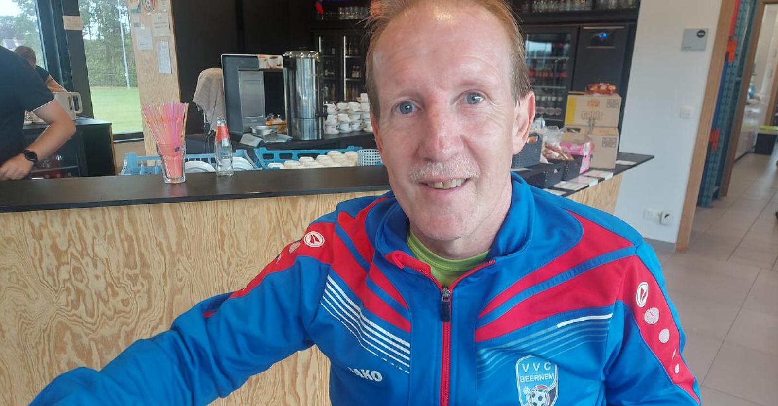 Dirk is de ploegafgevaardigde van VVC Beernem A (3B): “Ik ben een ...