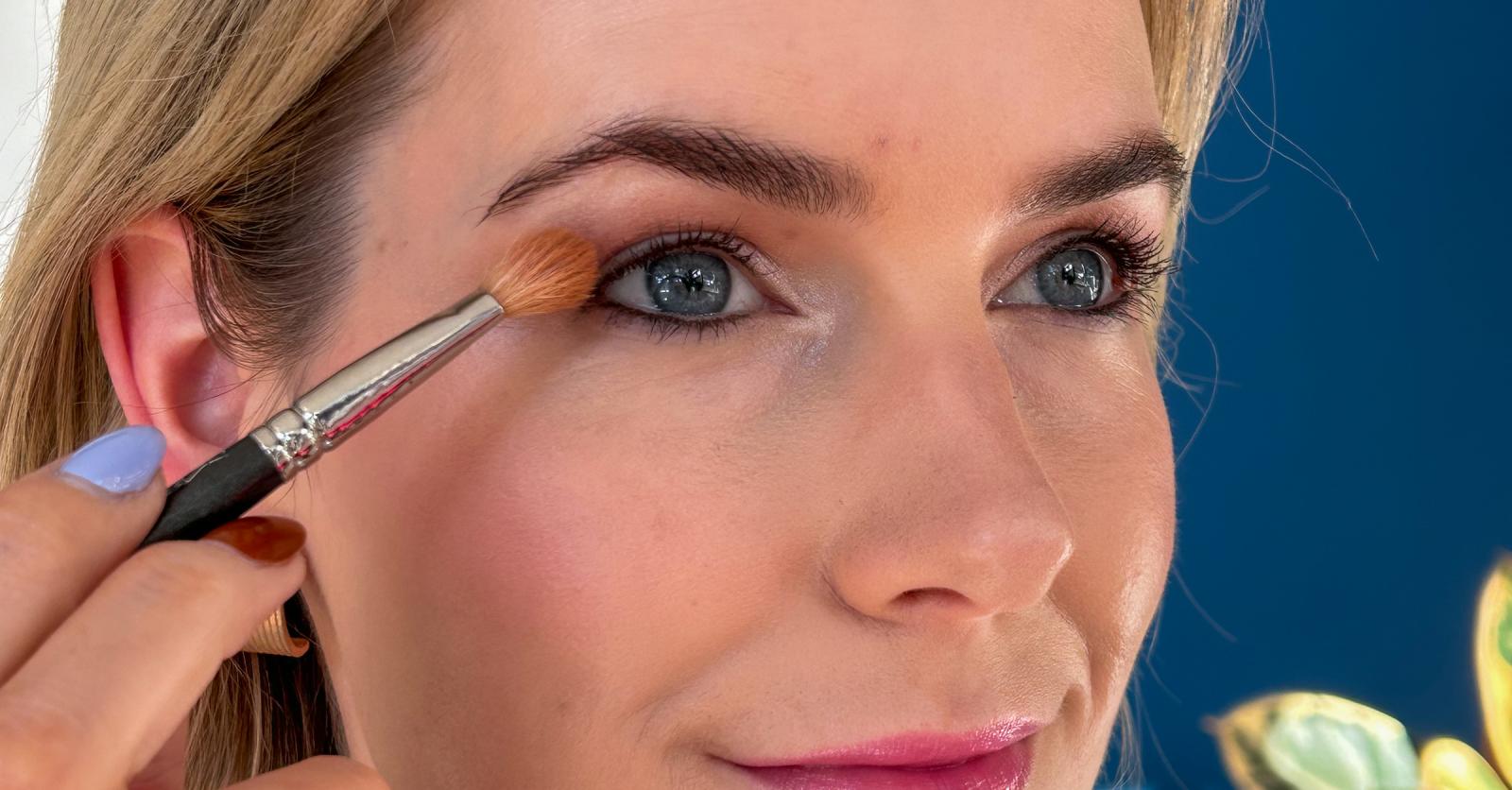 FABQ: Ik heb overhangende oogleden, hoe maak ik me op?