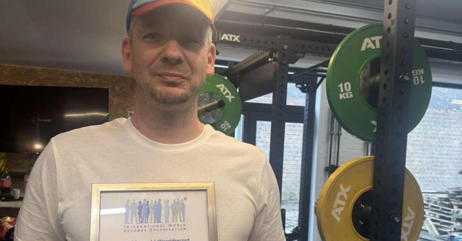 Cristof (40) verbreekt wereldrecord masseren: “Ik kreeg het slechts één ...